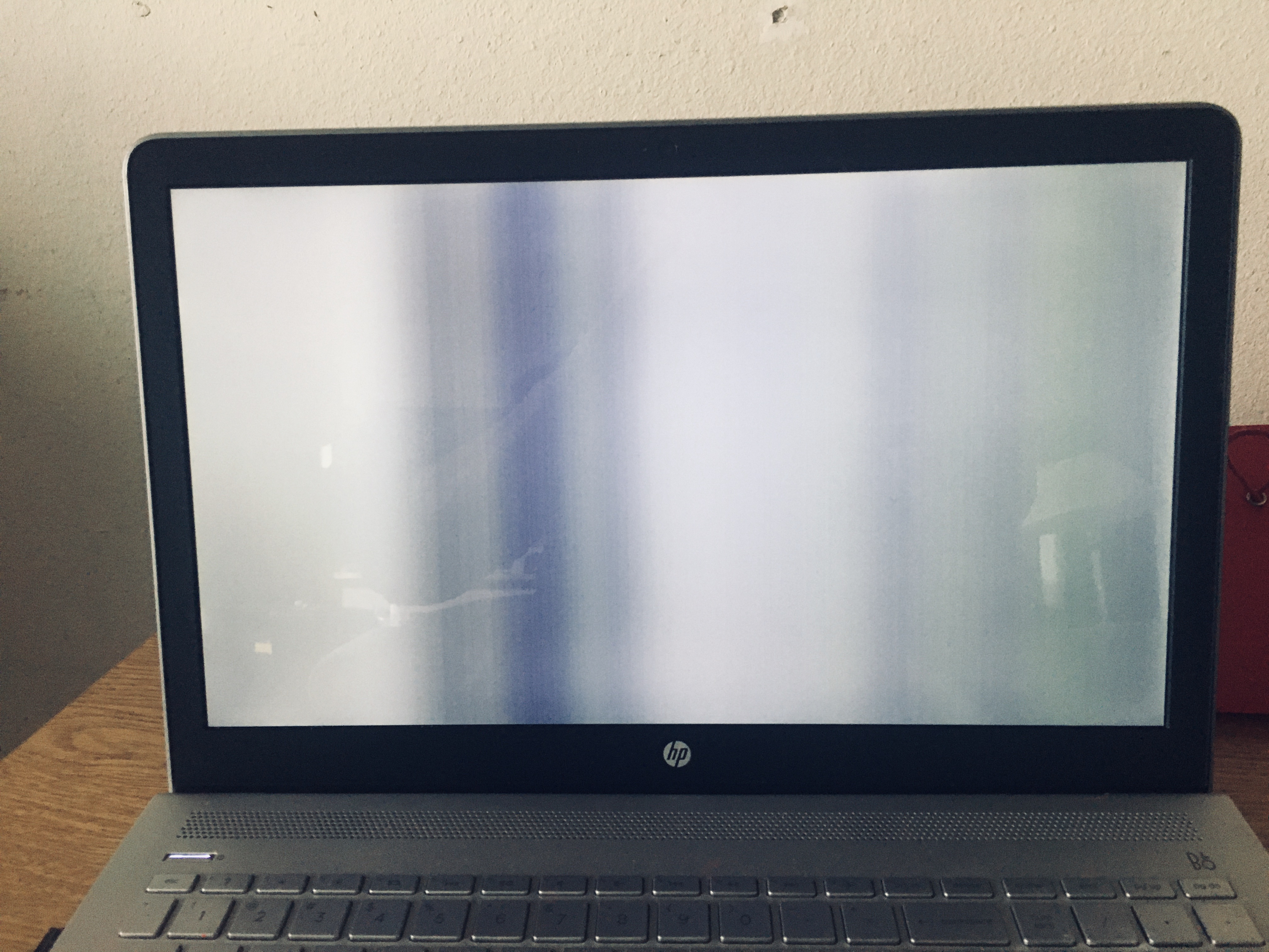 Laptop display screen - HP Support Community - 8362752