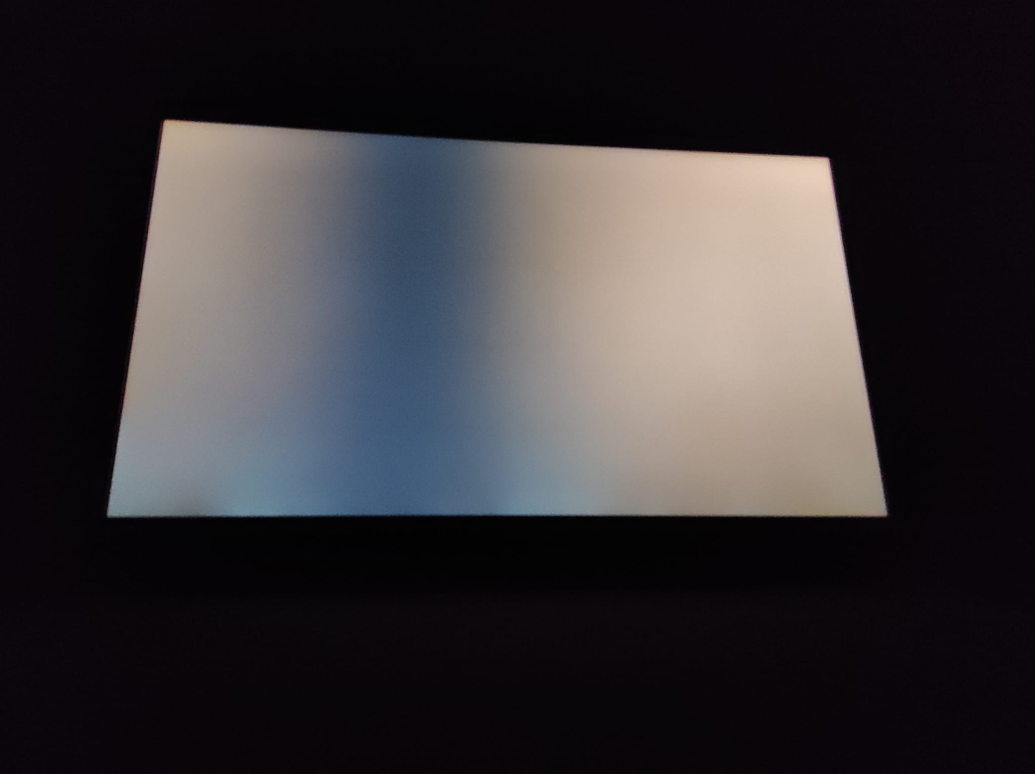 HP Omen 17 Screen Backlight Bleeding - HP Support Community - 8390480