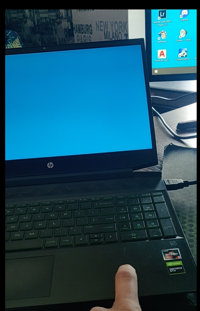 Laptop shuts down when touched in one of two places - HP Support ...