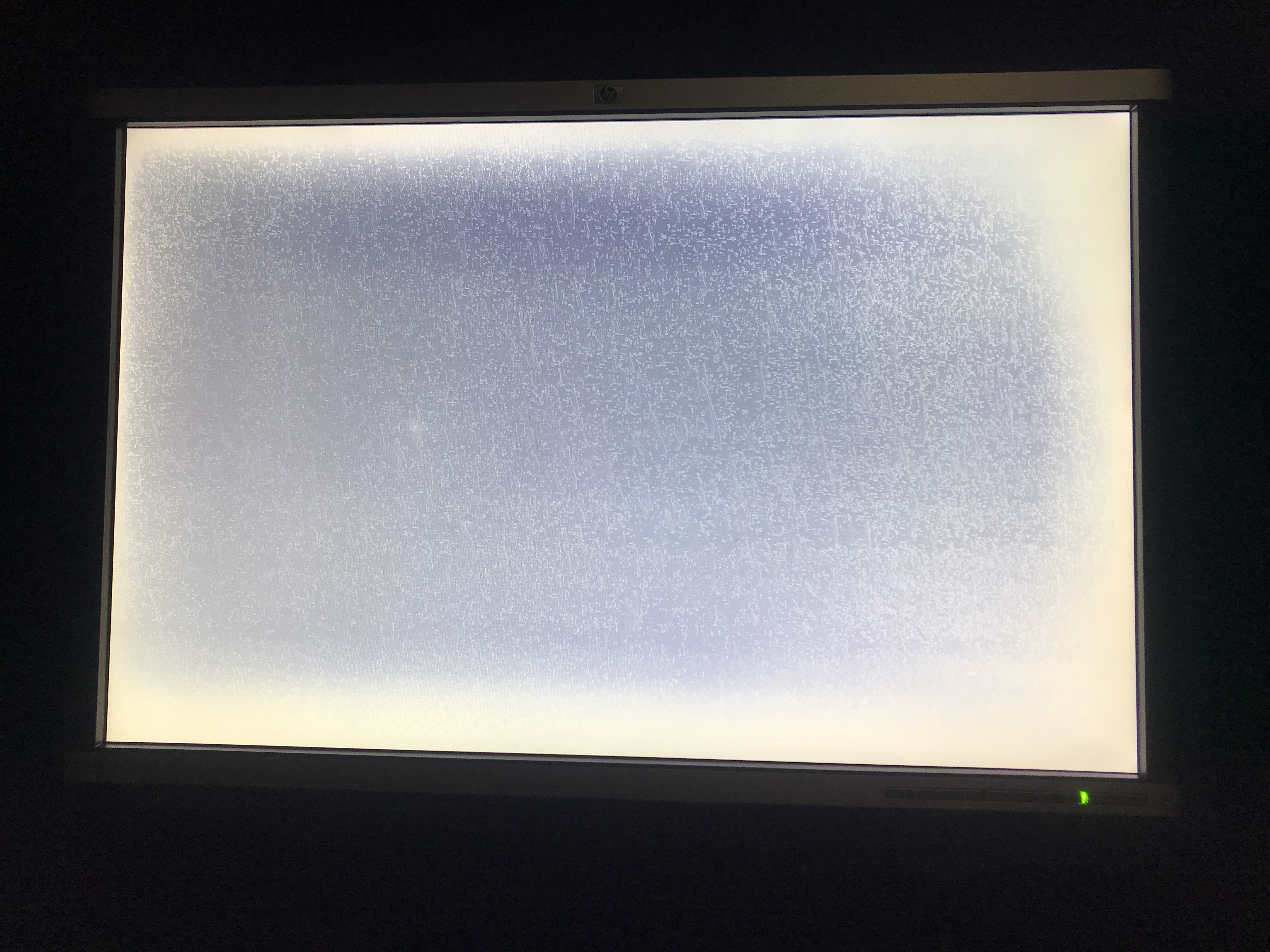 Screen issue - HP Support Community - 8440437