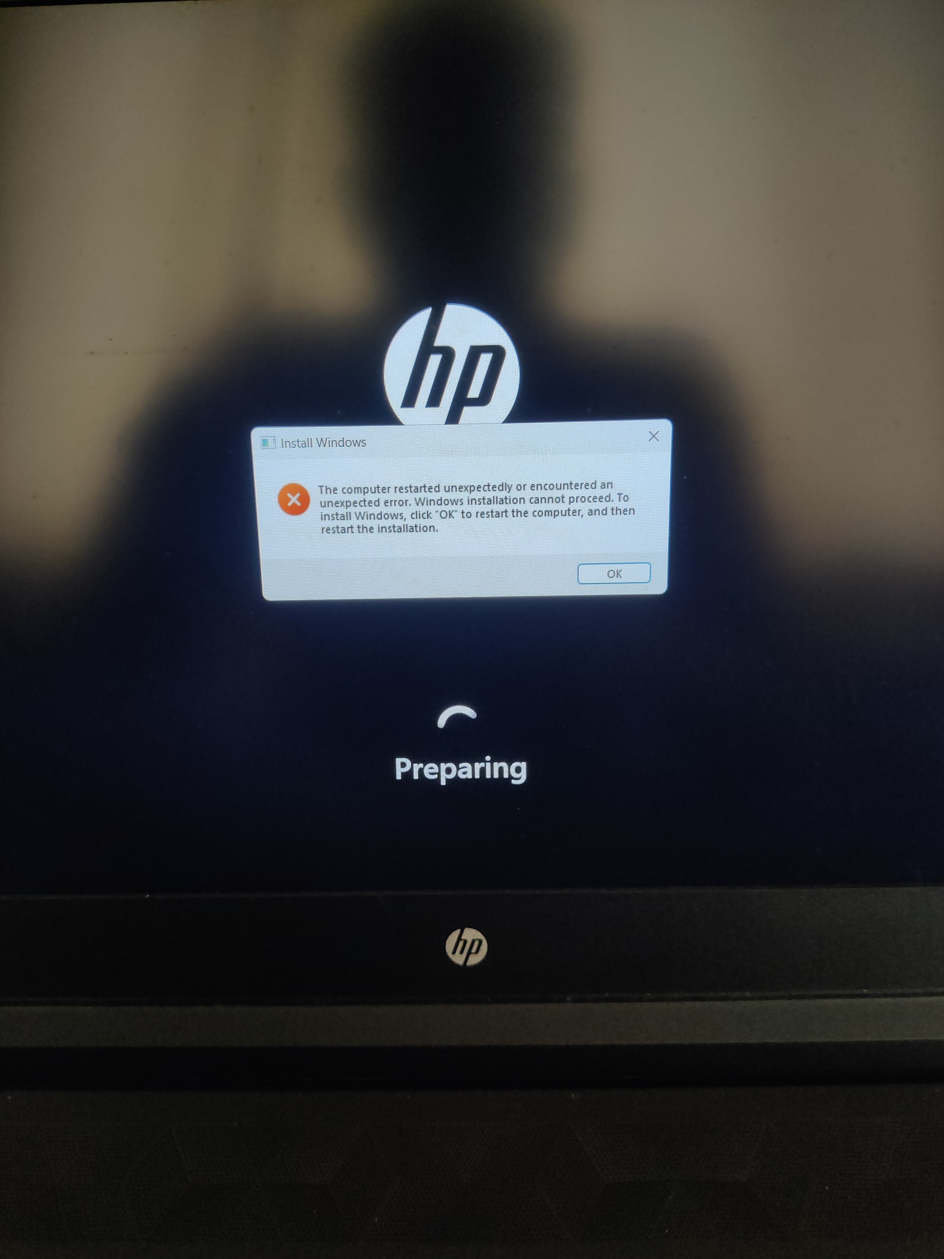 My hp laptop is not turning on after 2 hours of resetting - HP Support ...