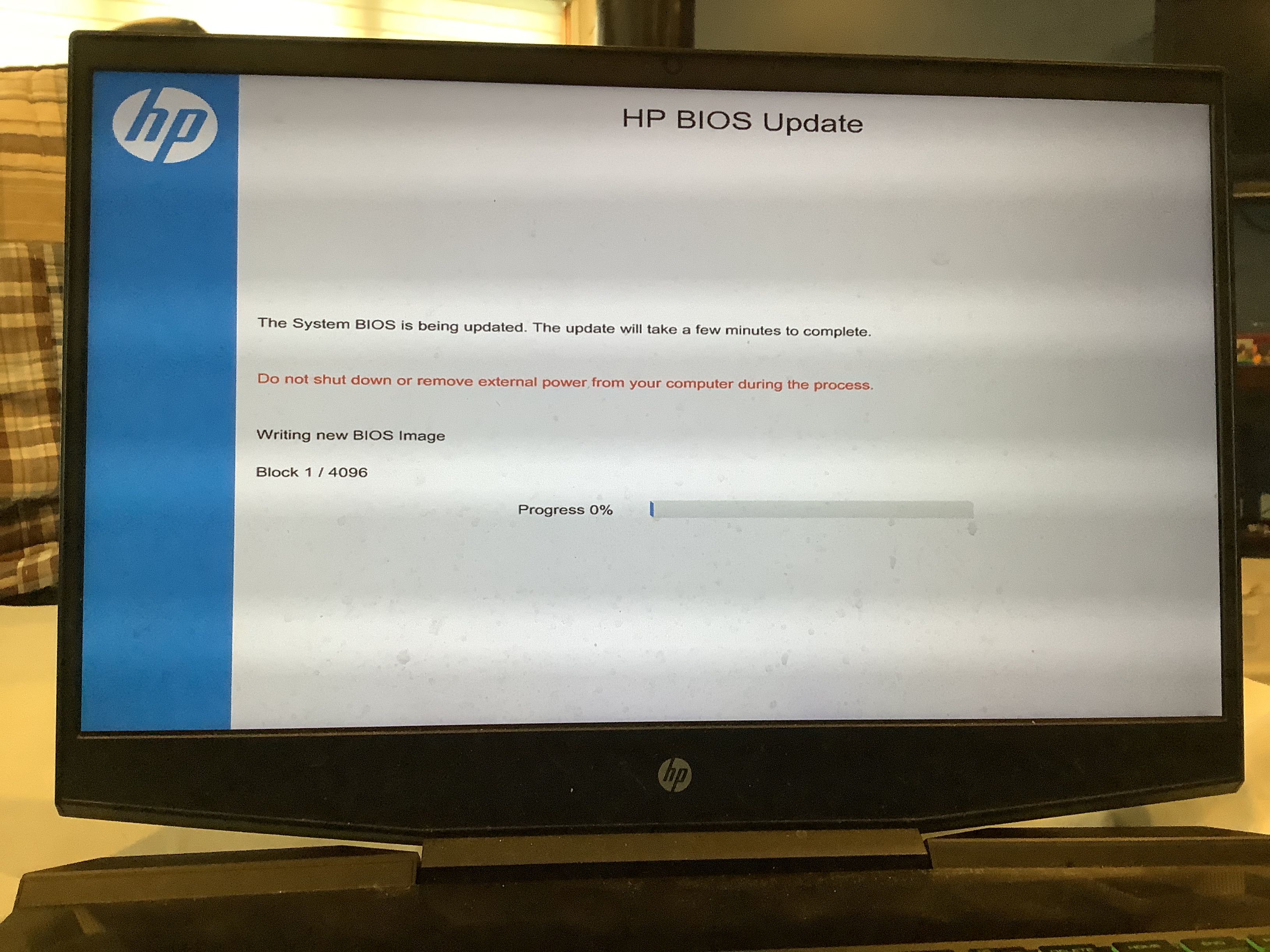 My notebook won’t turn off - HP Support Community - 8562057