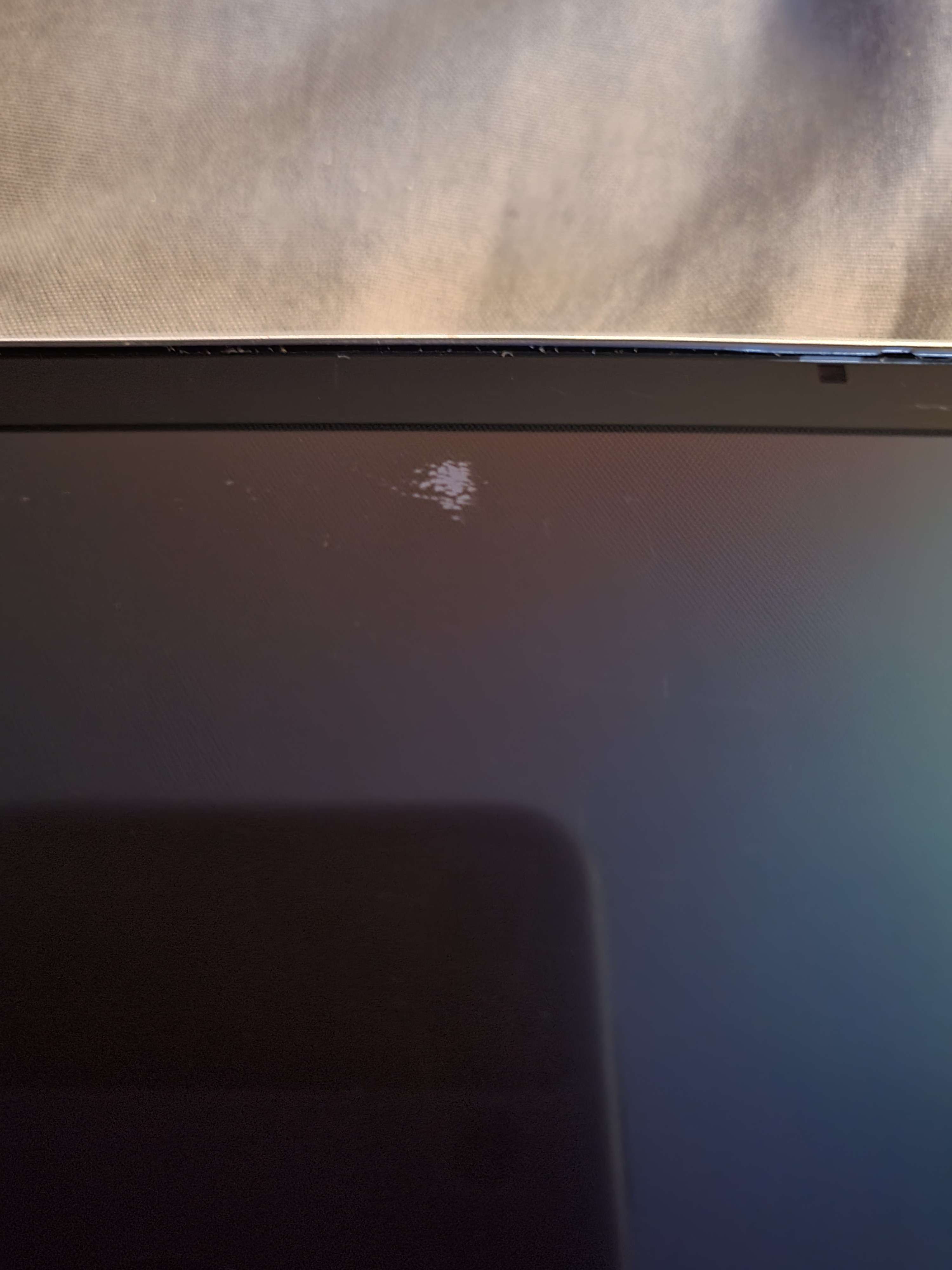 Spectre x360 permanent silver OLED screen residue from keybo... - HP ...
