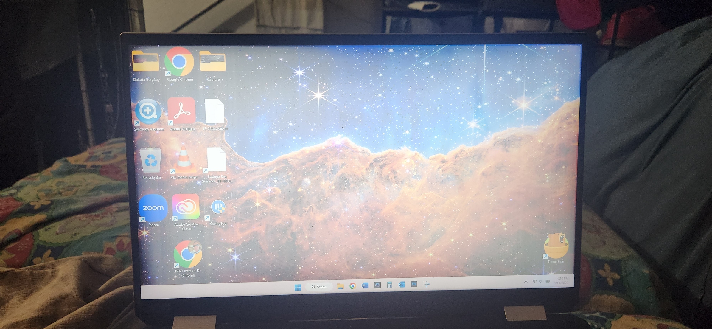 Screen has colored vertical lines and a hazy fog overlayed o... - HP ...