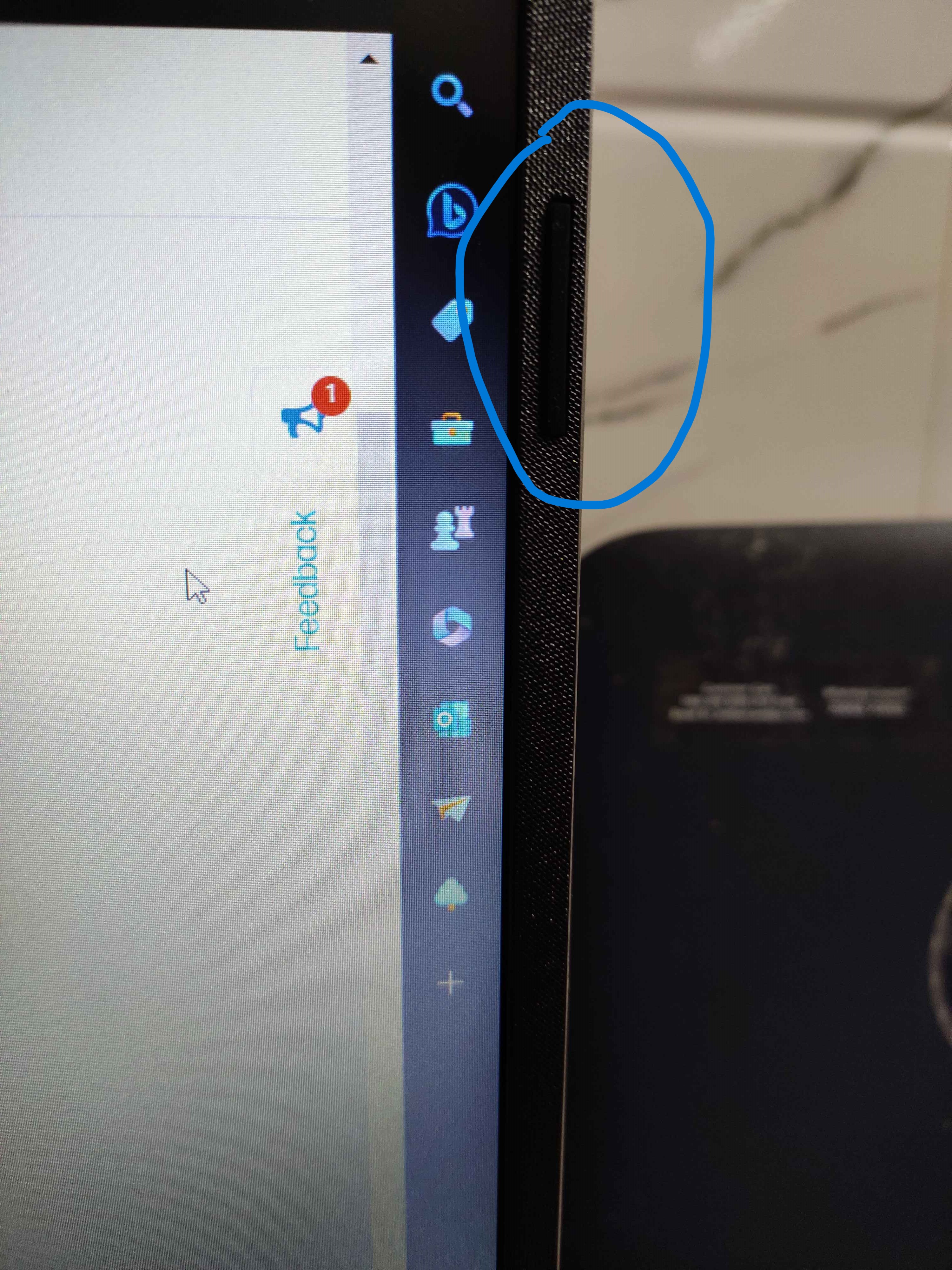 Screen Frame coming off - HP Support Community - 8637848