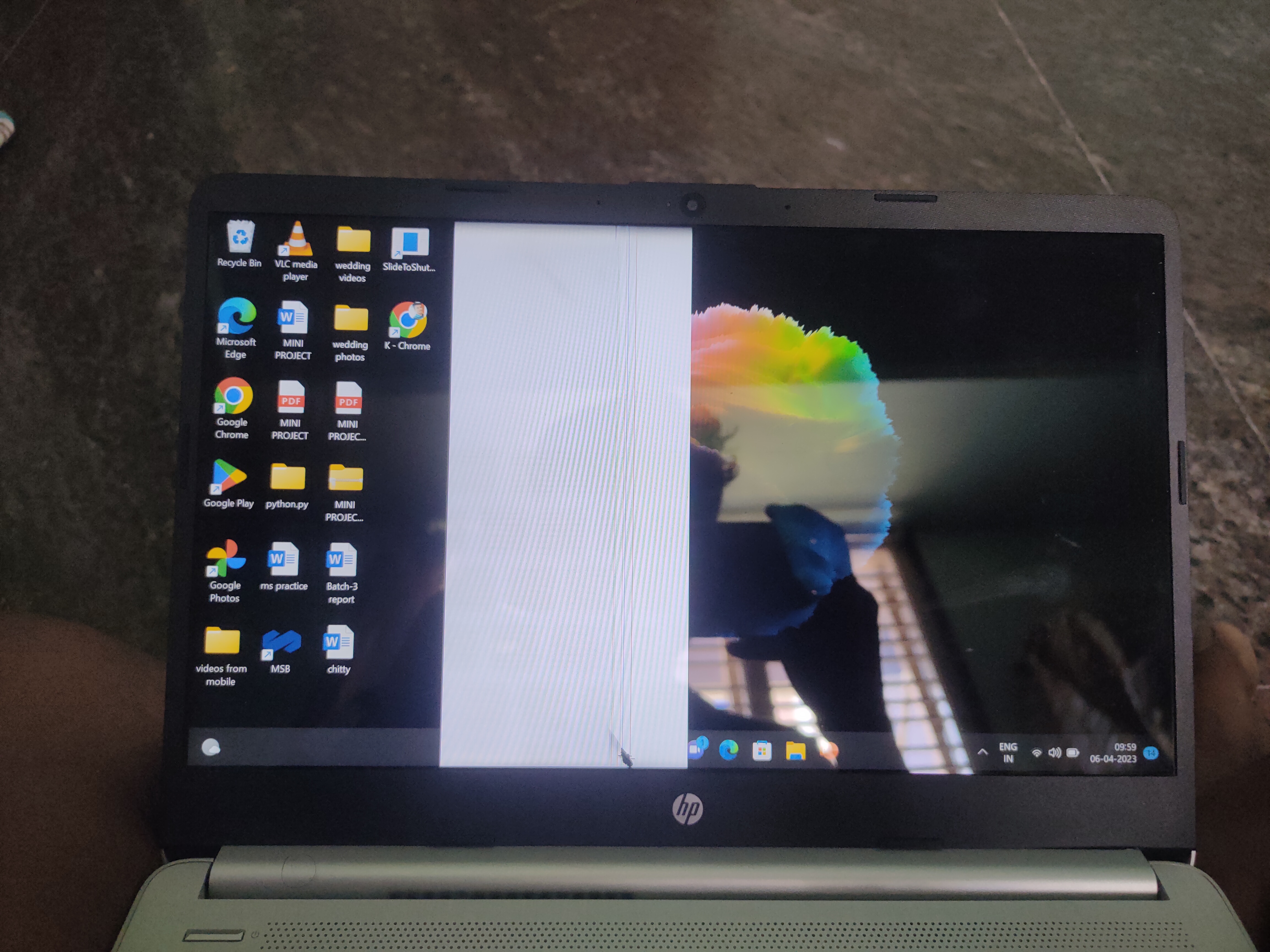 Vertical lines in the the middle of the screen - HP Support Community ...