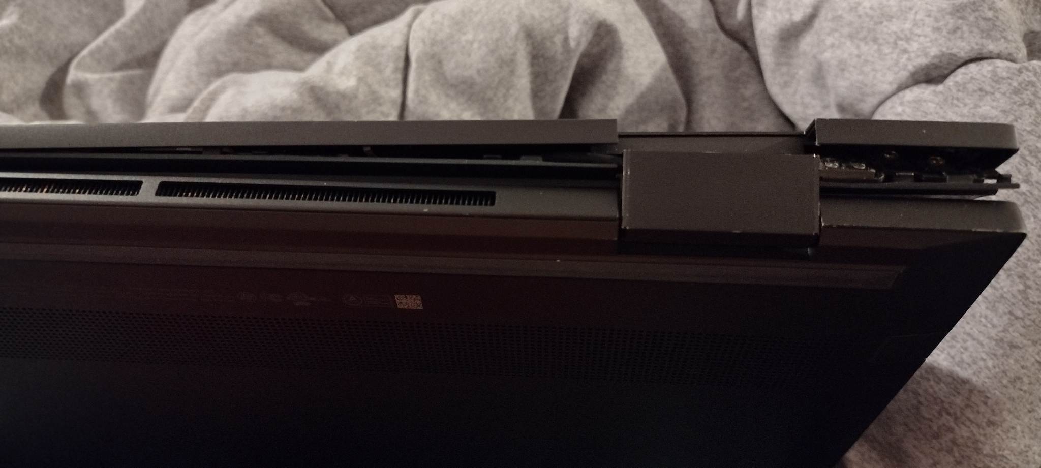HP Envy separating at corner - HP Support Community - 8681363