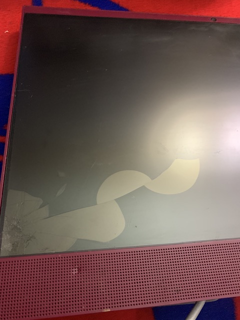 Touchscreen Desktop Computer Screen broke - HP Support Community - 8707889