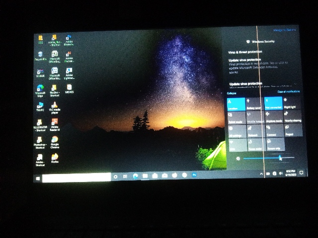 Single red vertical line on the right side of the screen - HP Support ...
