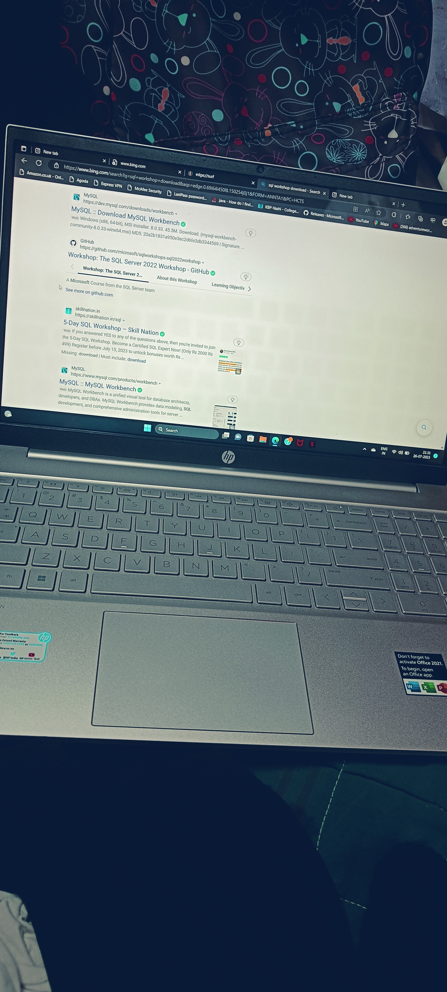keyboard shadow seen on screen - HP Support Community - 8819563