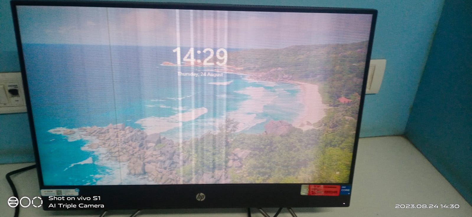 Line on display - HP Support Community - 8845245