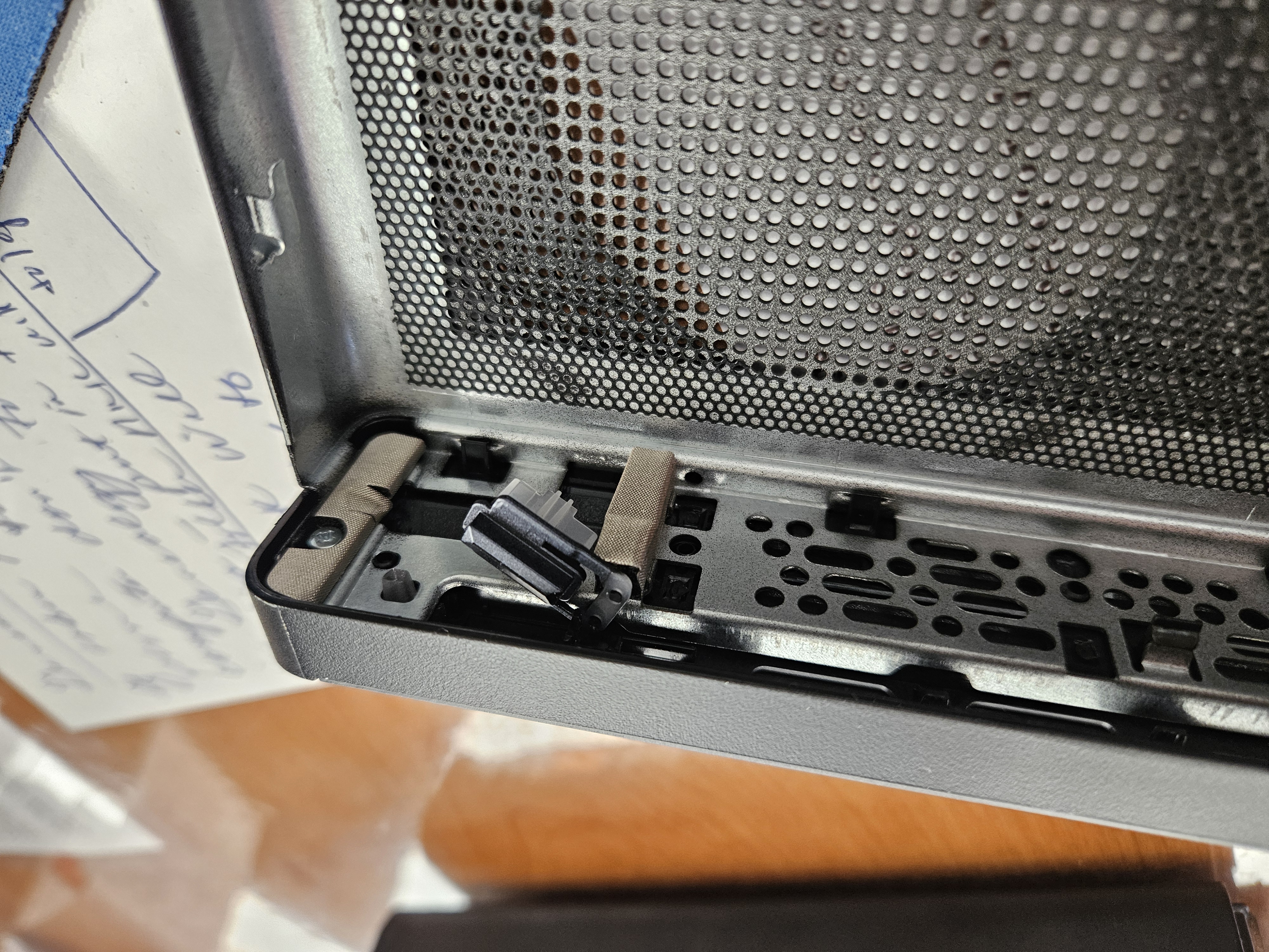 Power button hp elitedesk 800 g6 broken (front faceplate) - HP Support ...