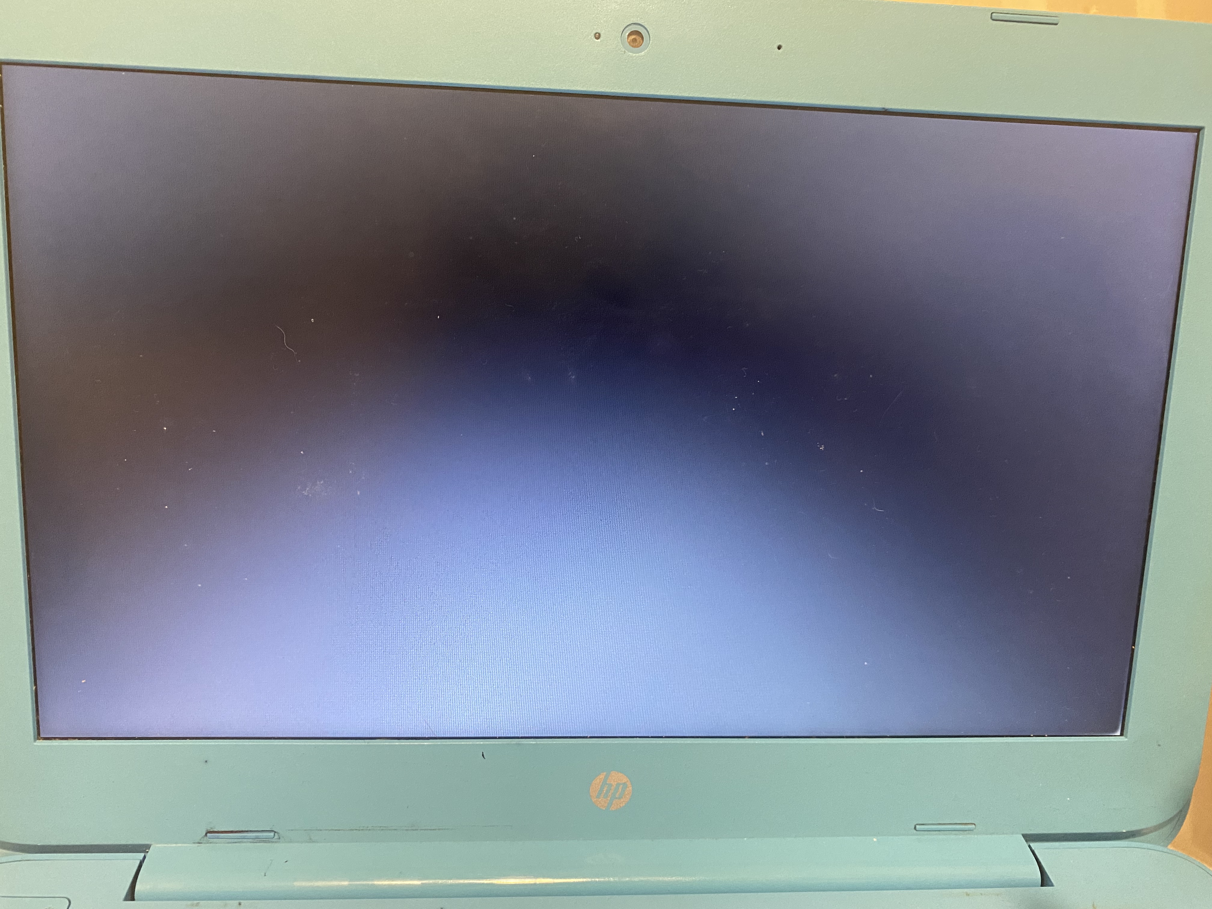 My hp laptop turns on and shows the Hp logo then it disappea... - HP ...