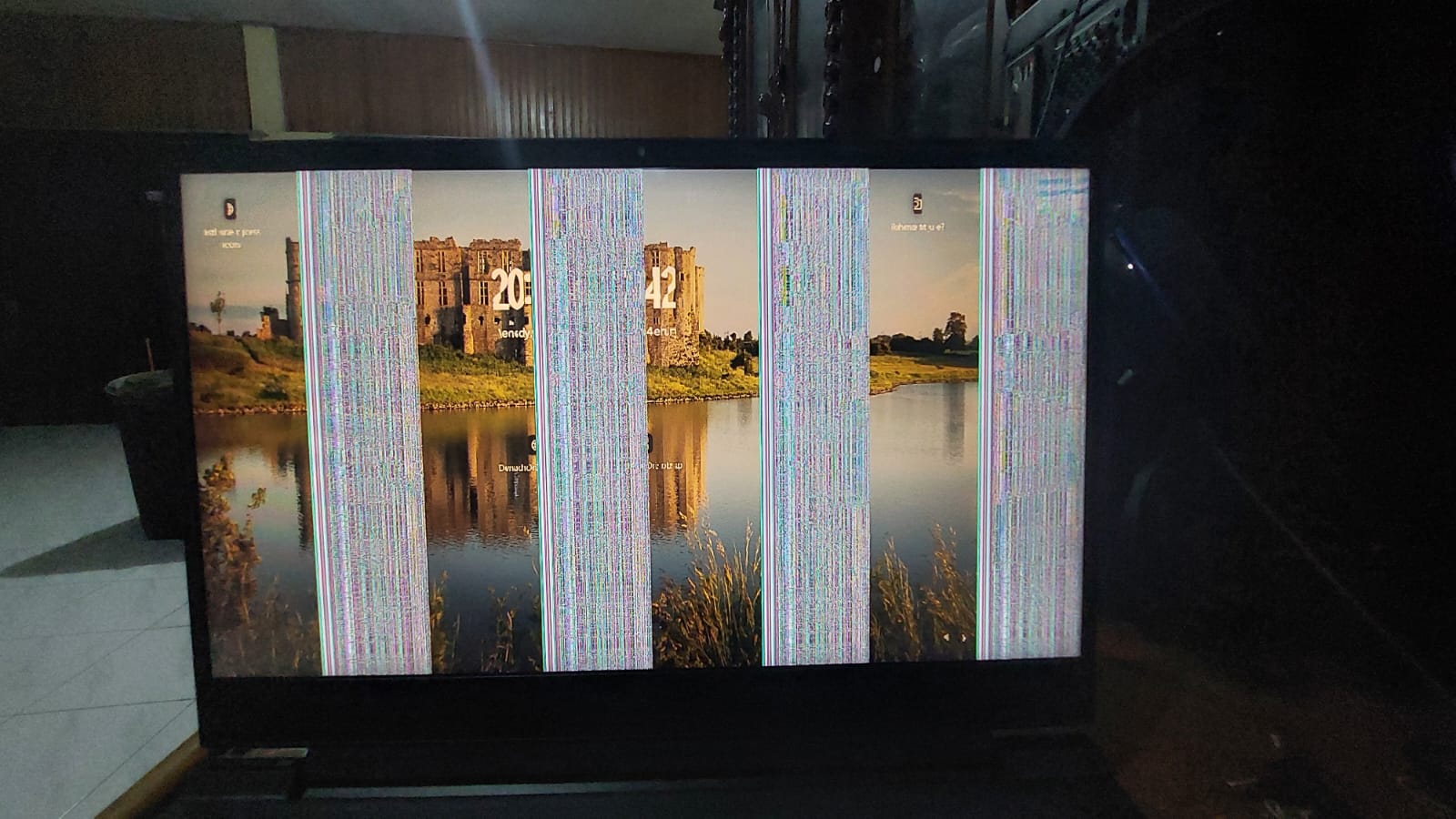 my laptop display flickering - HP Support Community - 8993501