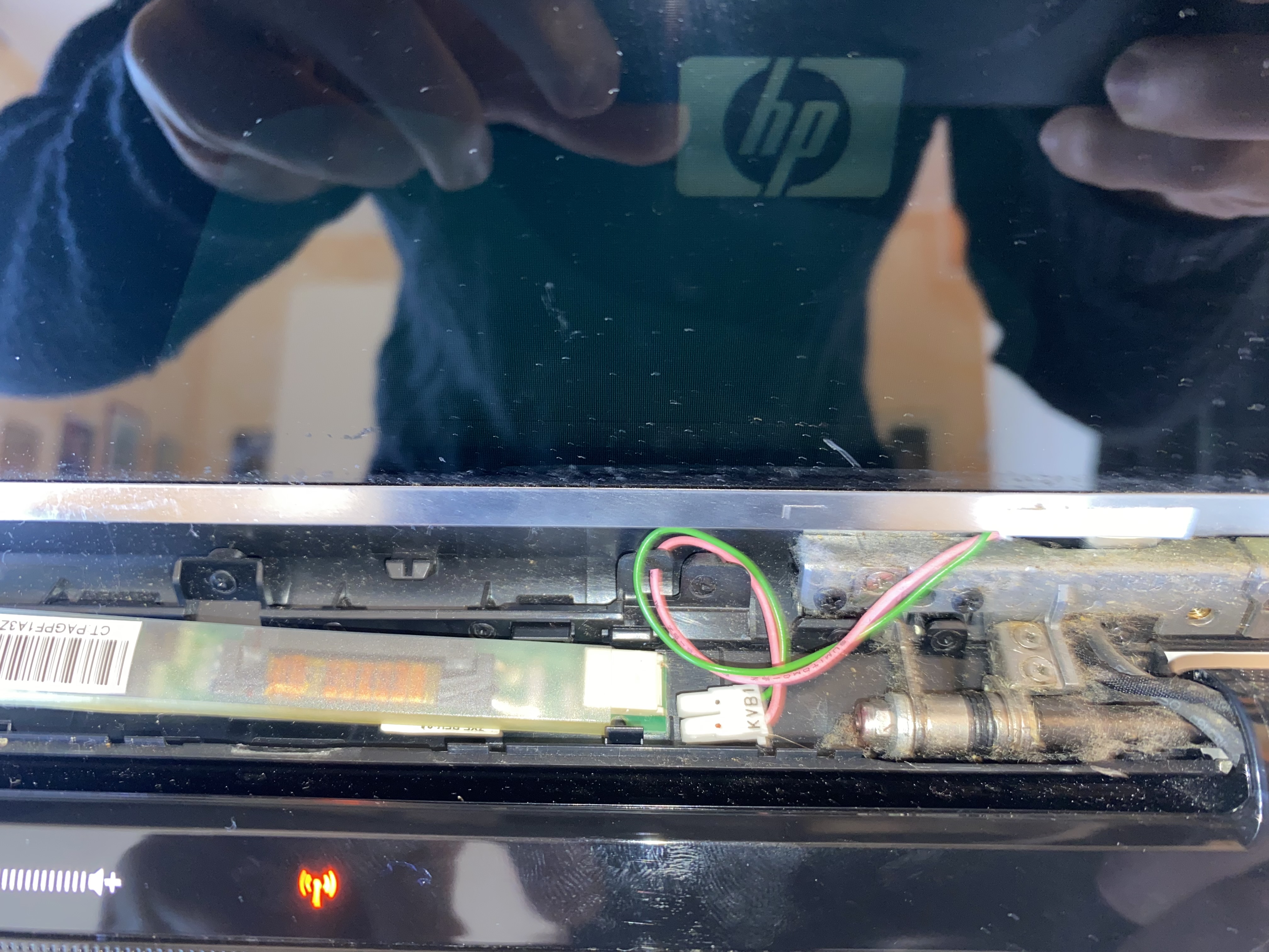 Screen backlight flickering also in the Bios - HP Support Community ...