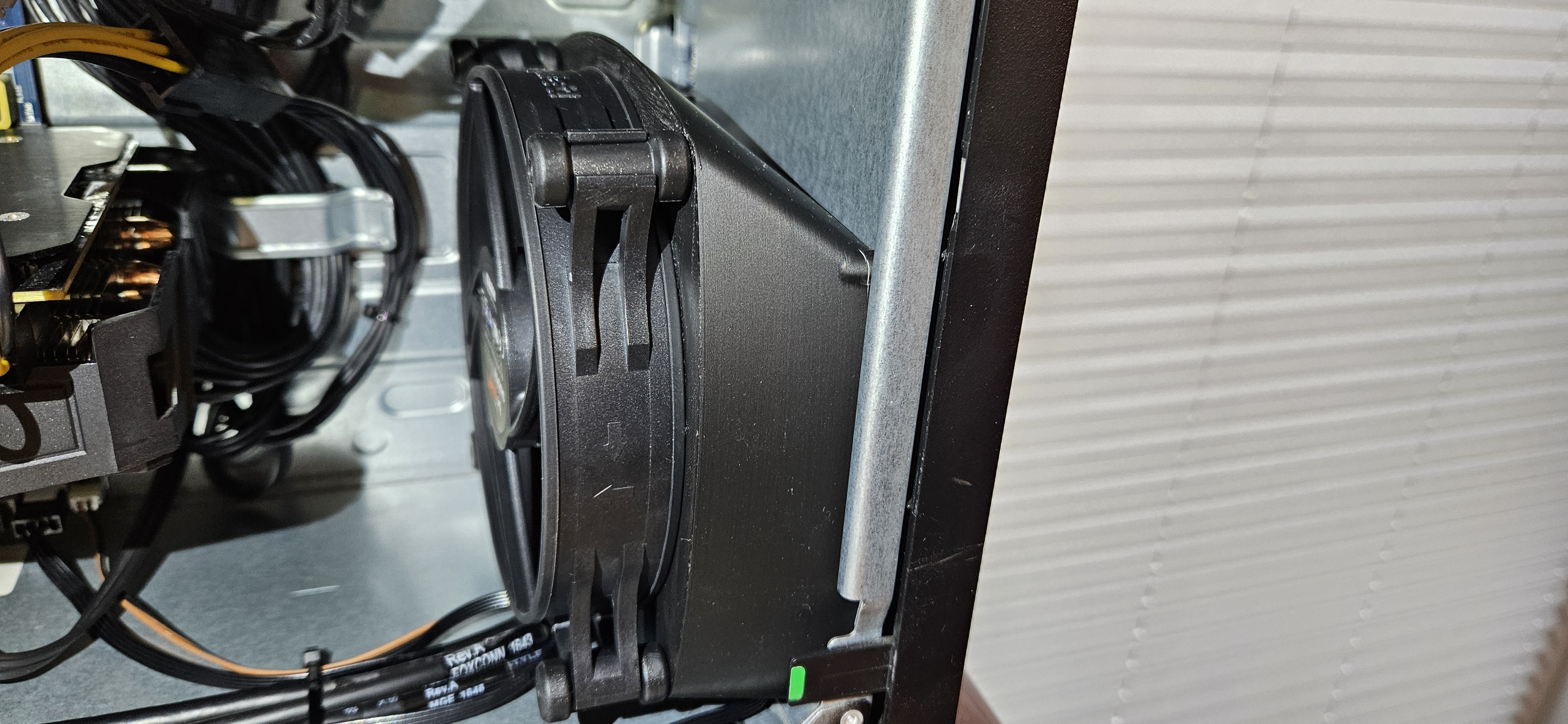 Solved: PIN out of Z440 memory fan connector? - HP Support Community ...