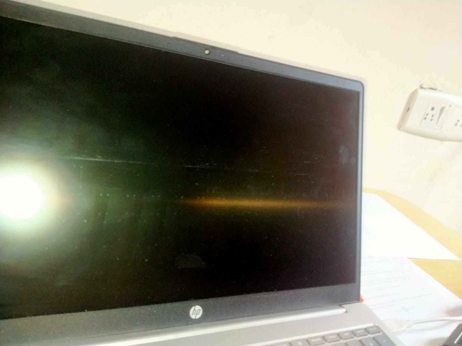 screen scratch . - HP Support Community - 9039137