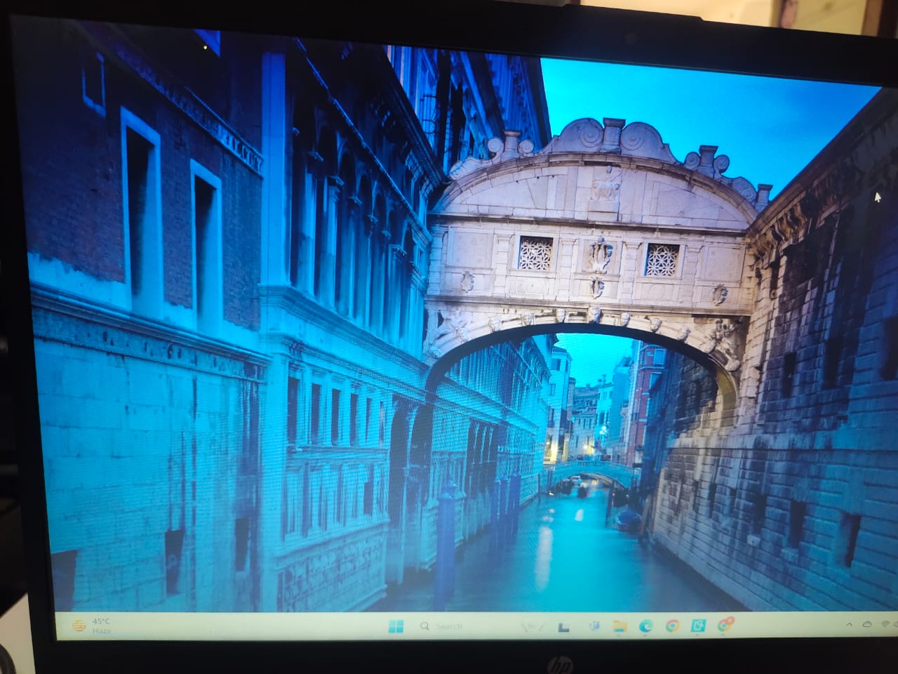 Yellow spot on left side of screen - HP Support Community - 9095335