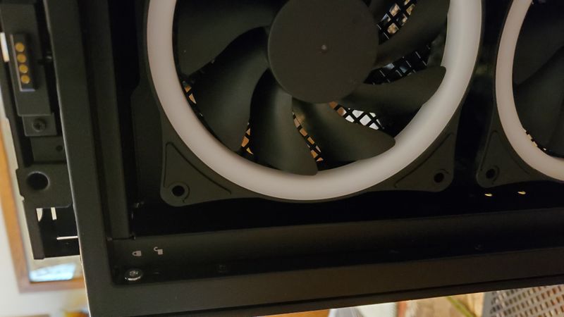 How to unlock the side panels on our OMEN 40L (and similar m... - HP ...