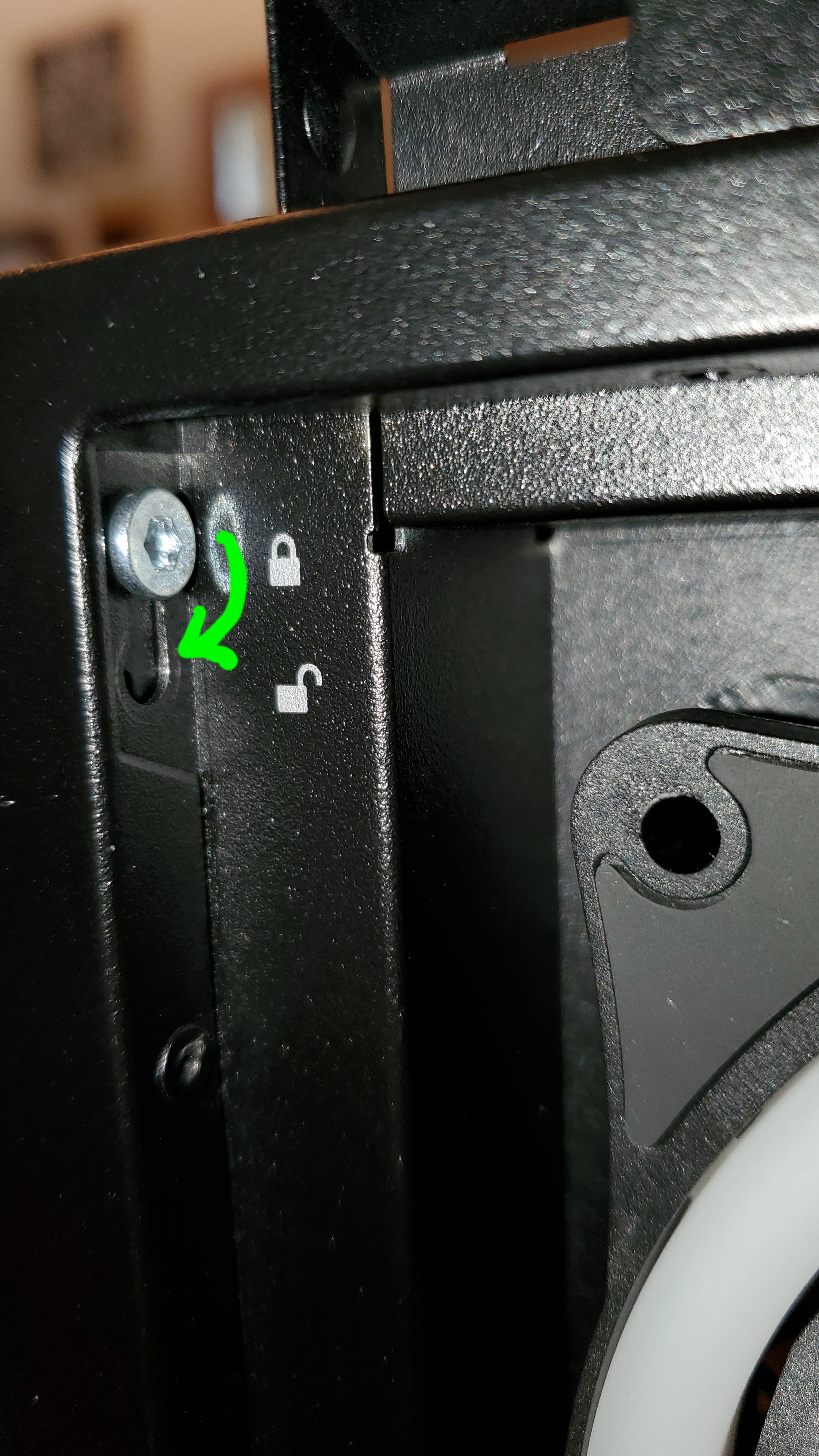 How to unlock the side panels on our OMEN 40L (and similar m... - HP ...