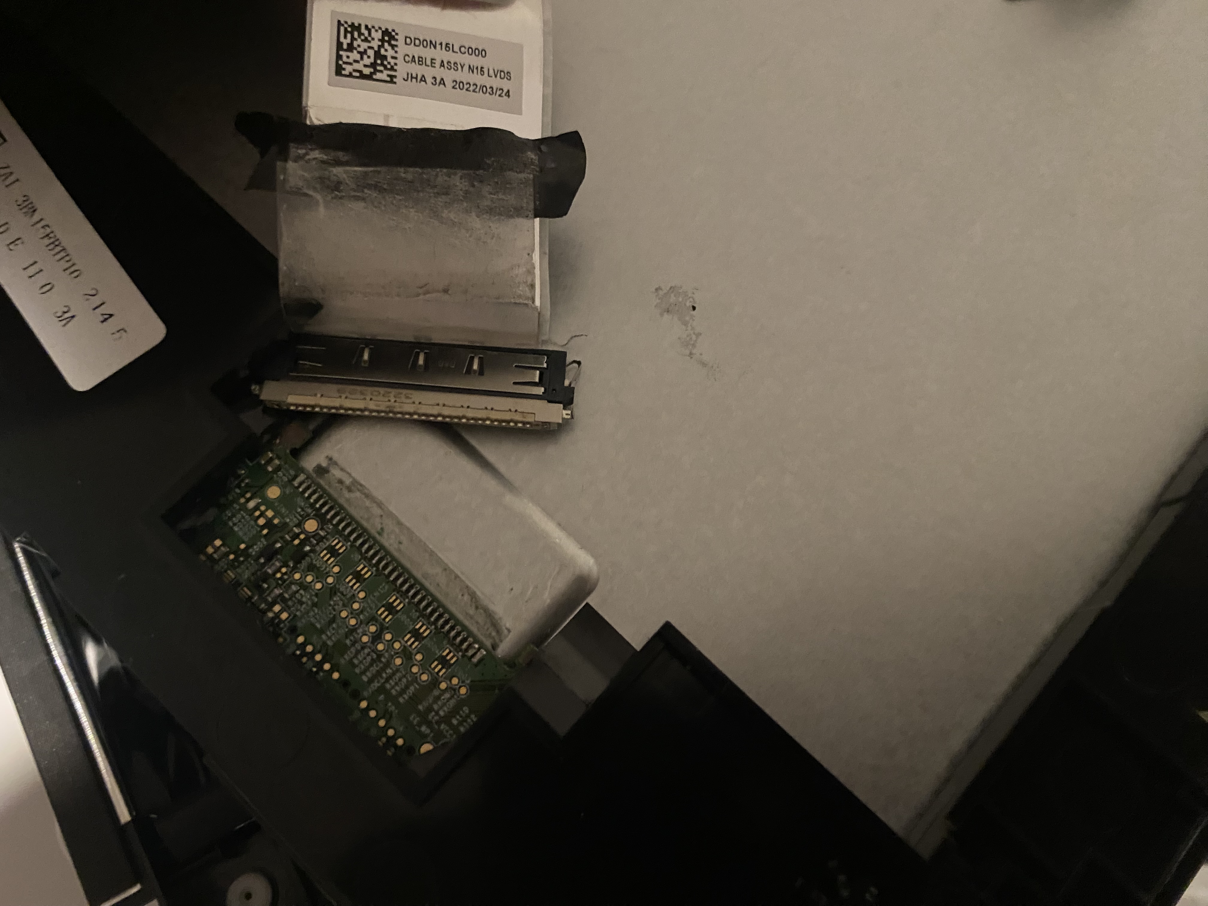 Solved: Display issues with desktop may be caused by ribbon cable - HP ...
