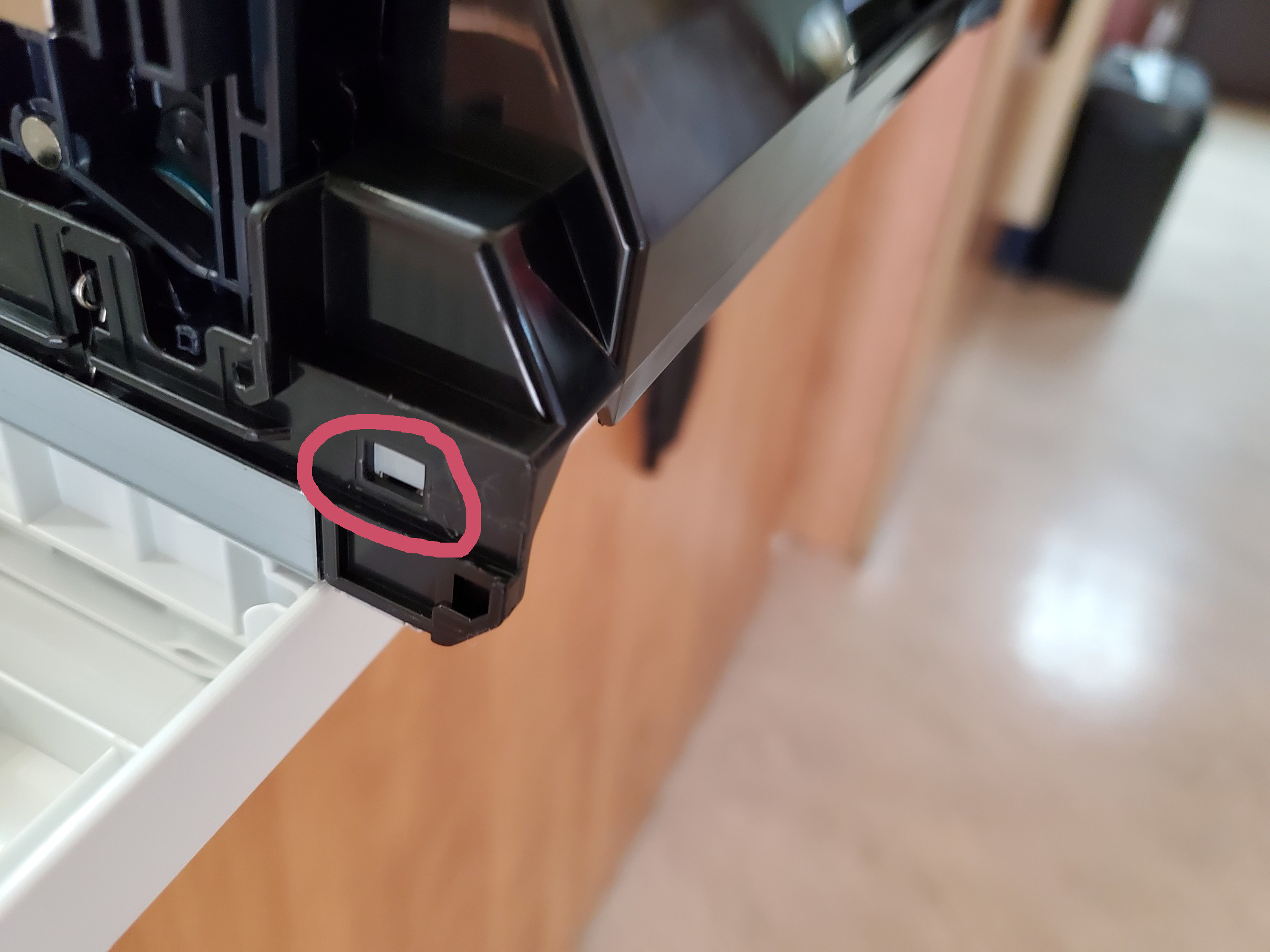 Solved: Locking latch on side of the toner tray HP Color LaserJet MF ...