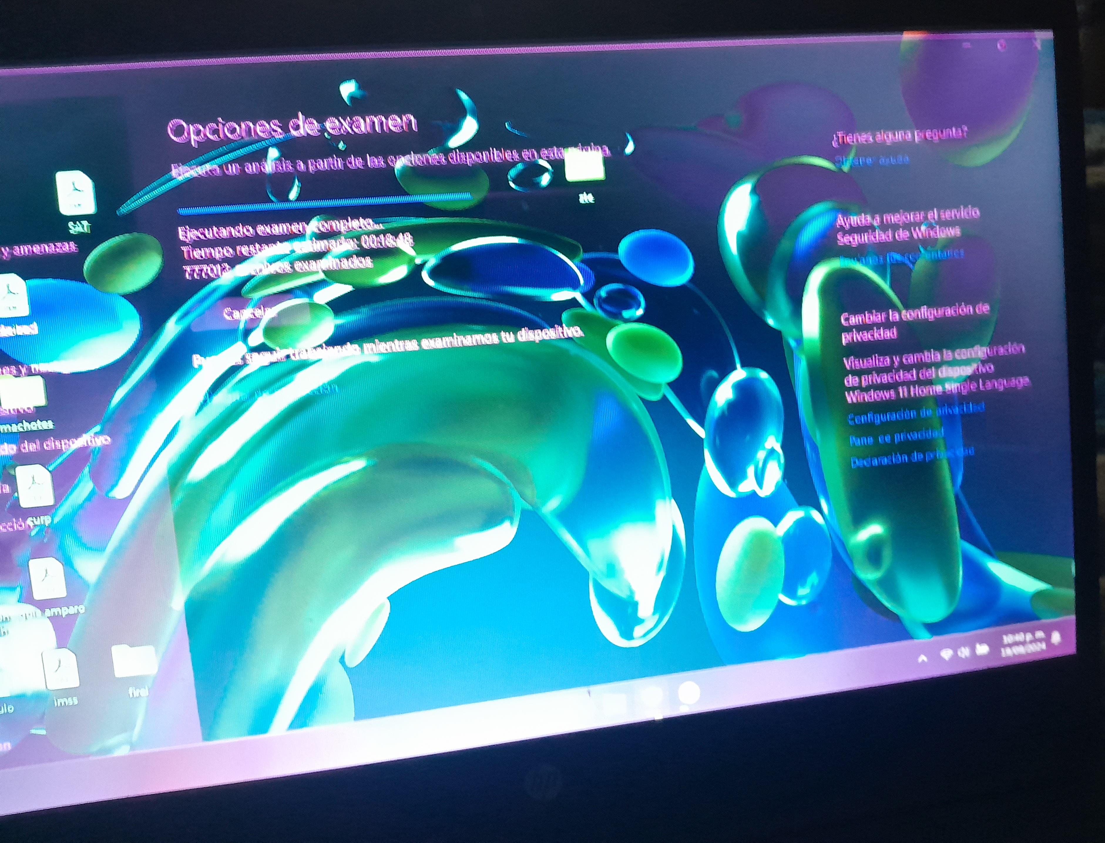Solved: Screen pink/purple - HP Support Community - 9186923