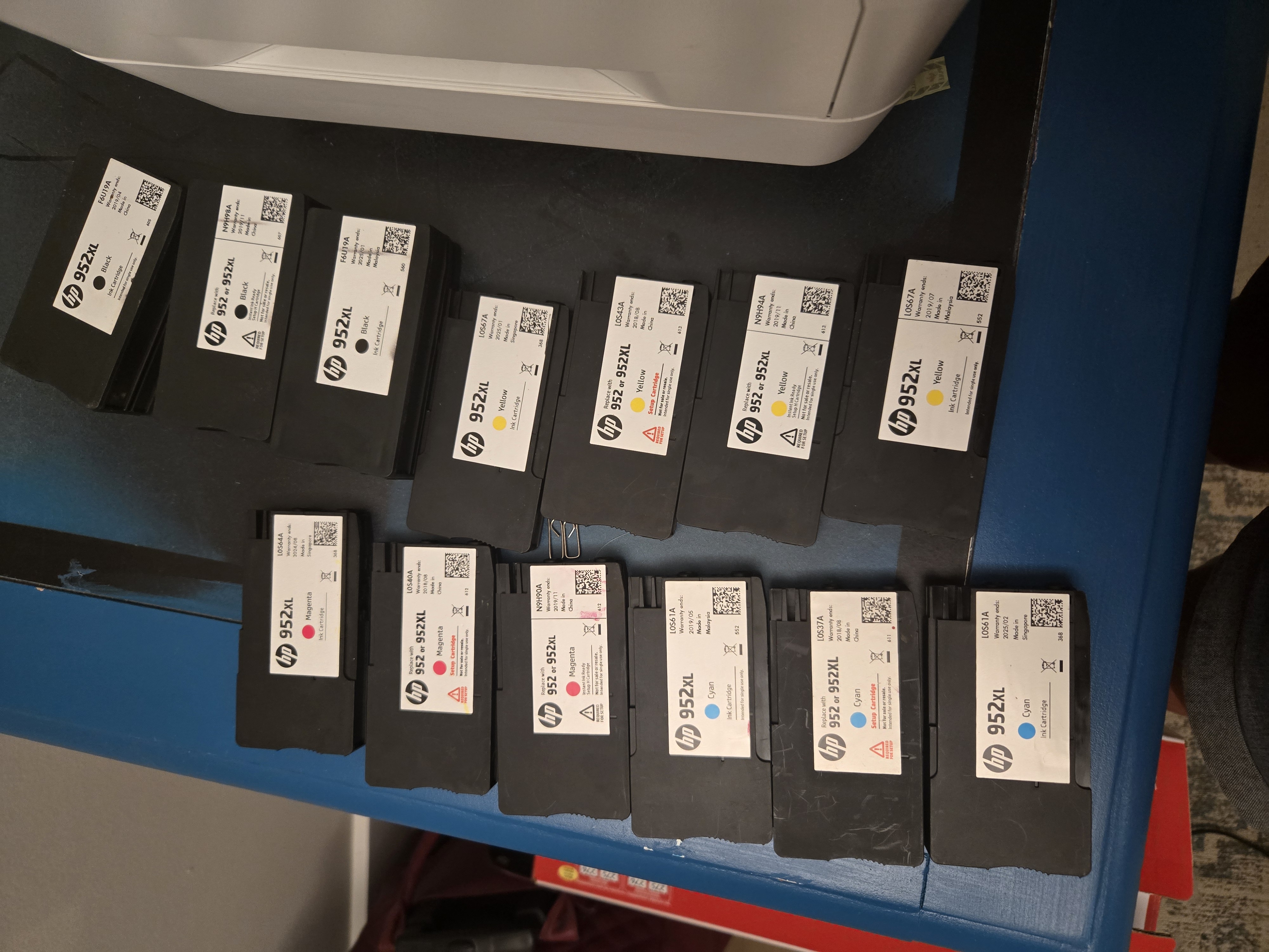My full ink cartridges that won't work due to expired d date - HP ...