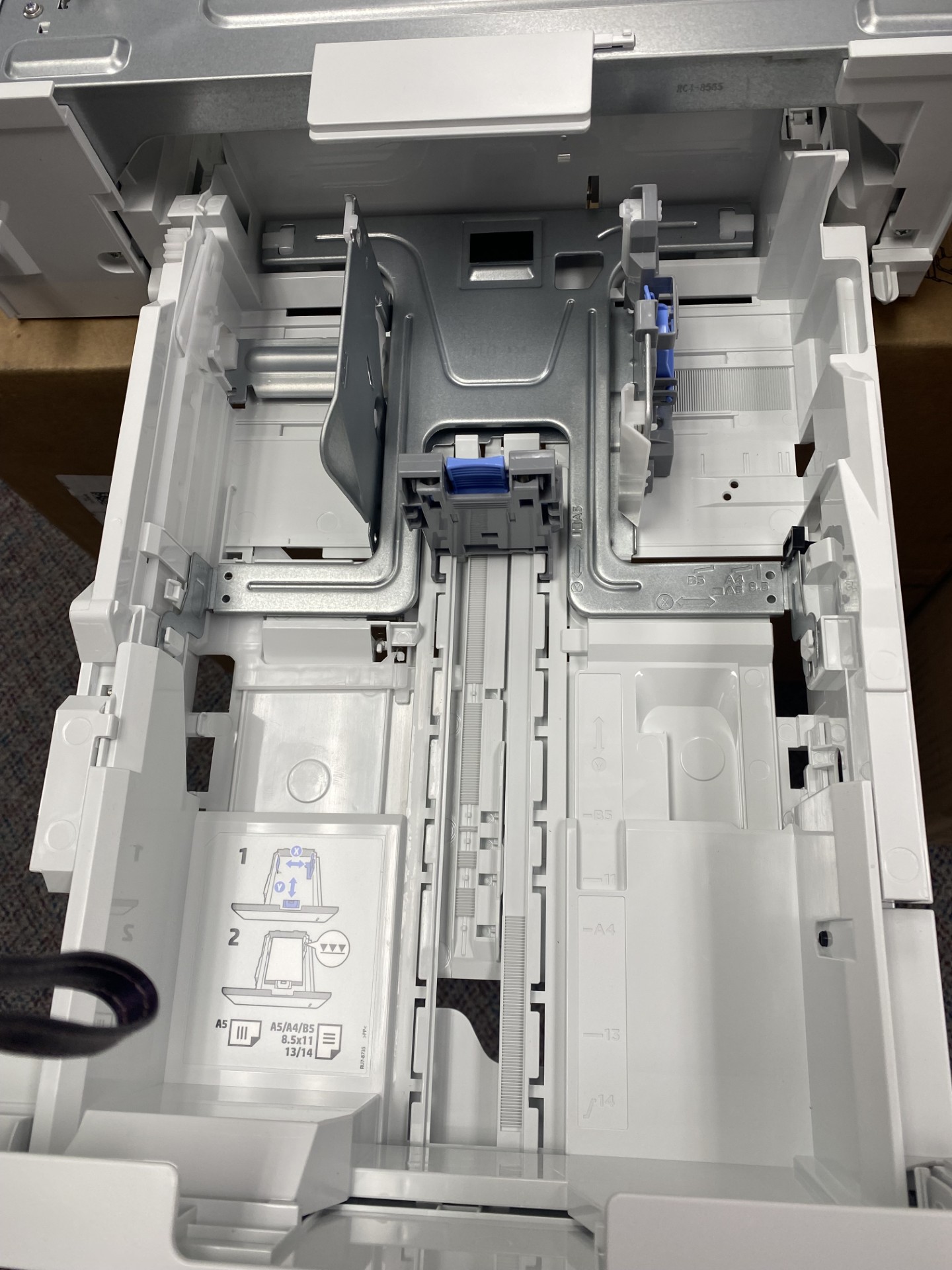 HP drawer LOH17A paper guides are not operational - HP Support ...