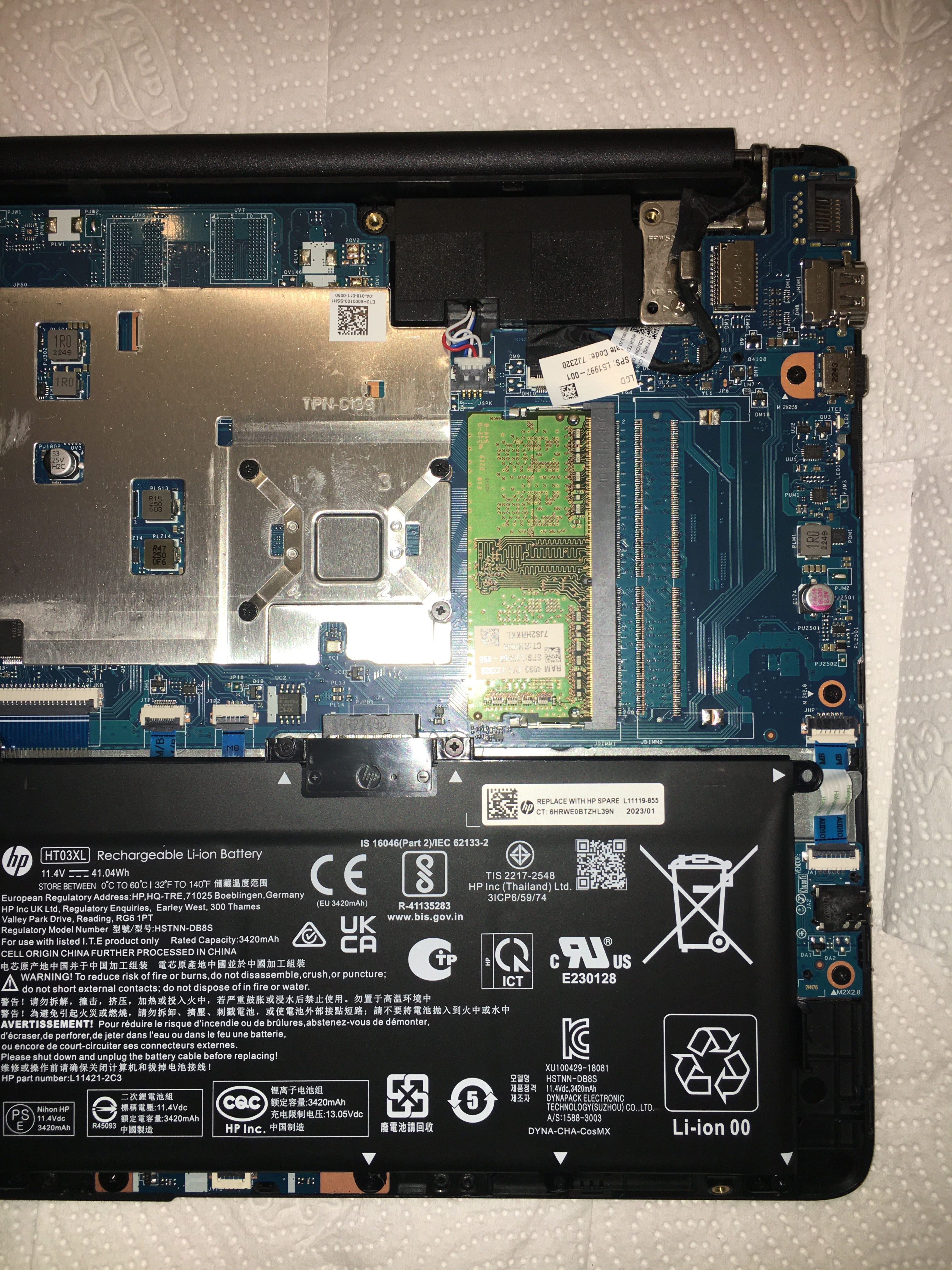 Concerned if I have damaged hardware parts when removing bot... - HP ...