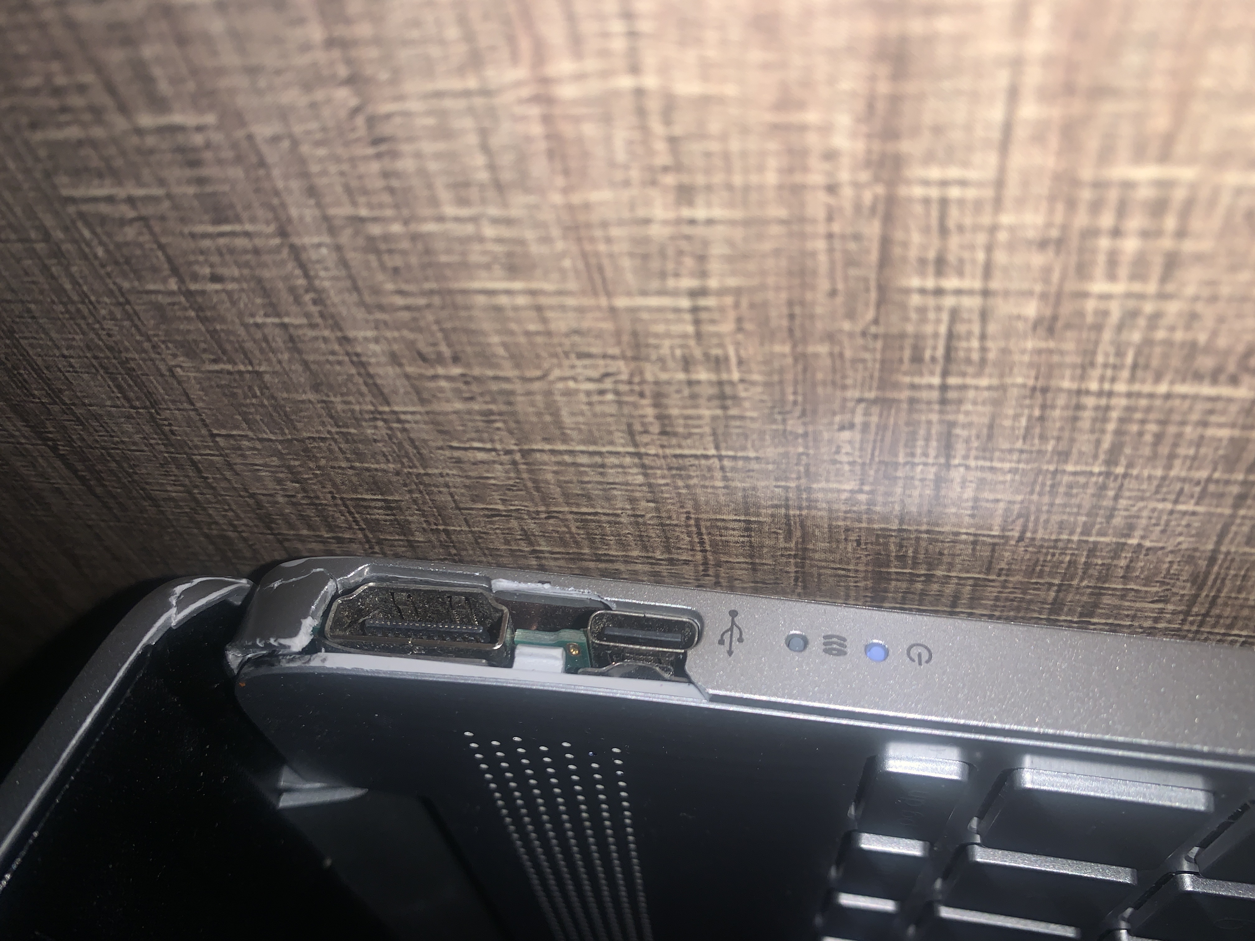 Laptop Case Chipping and Cracking around Ports and Corners - HP Support ...