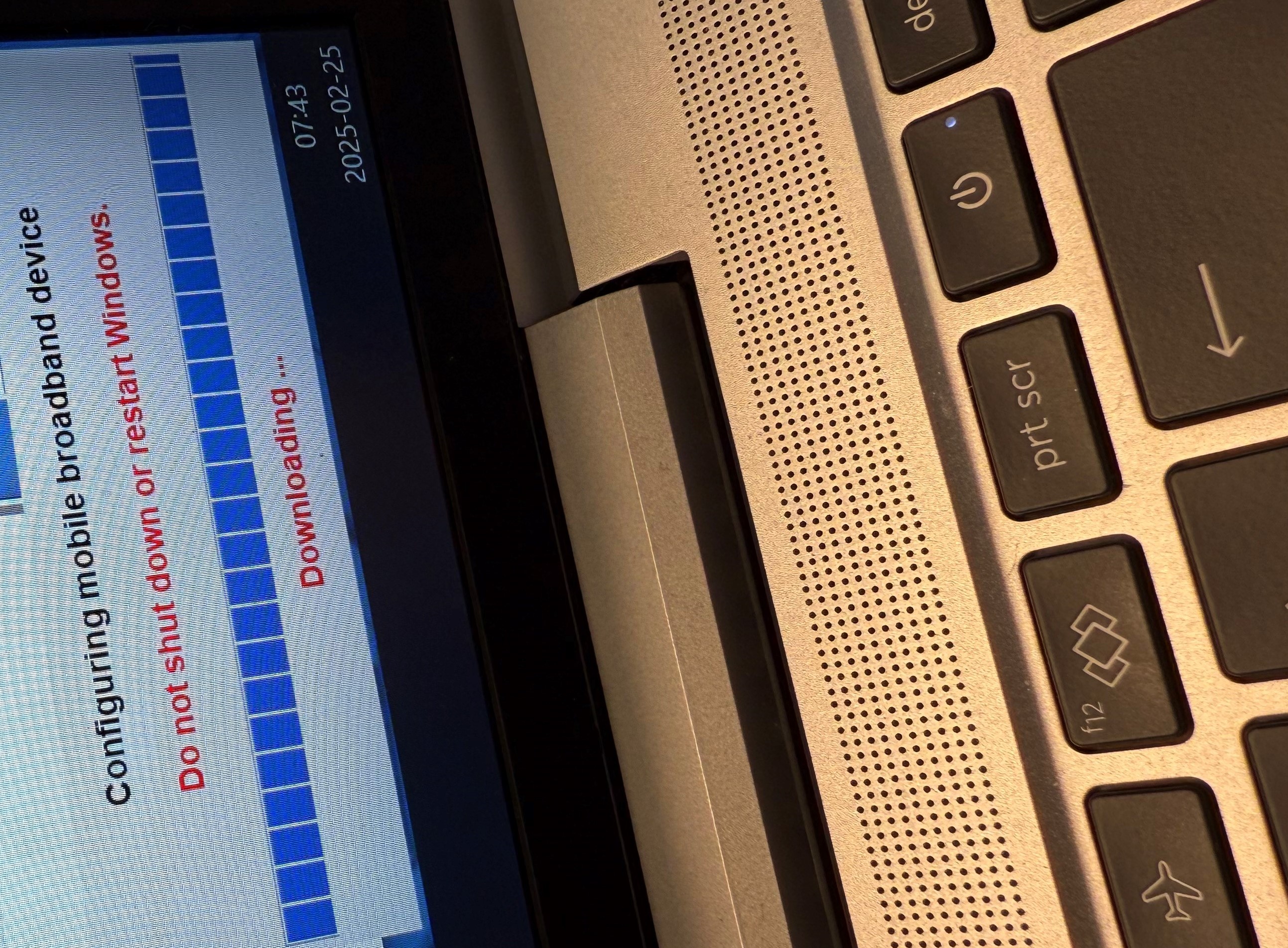 Logfiles and Auto update Intel xmm 7560r+ - HP Support Community - 9324727