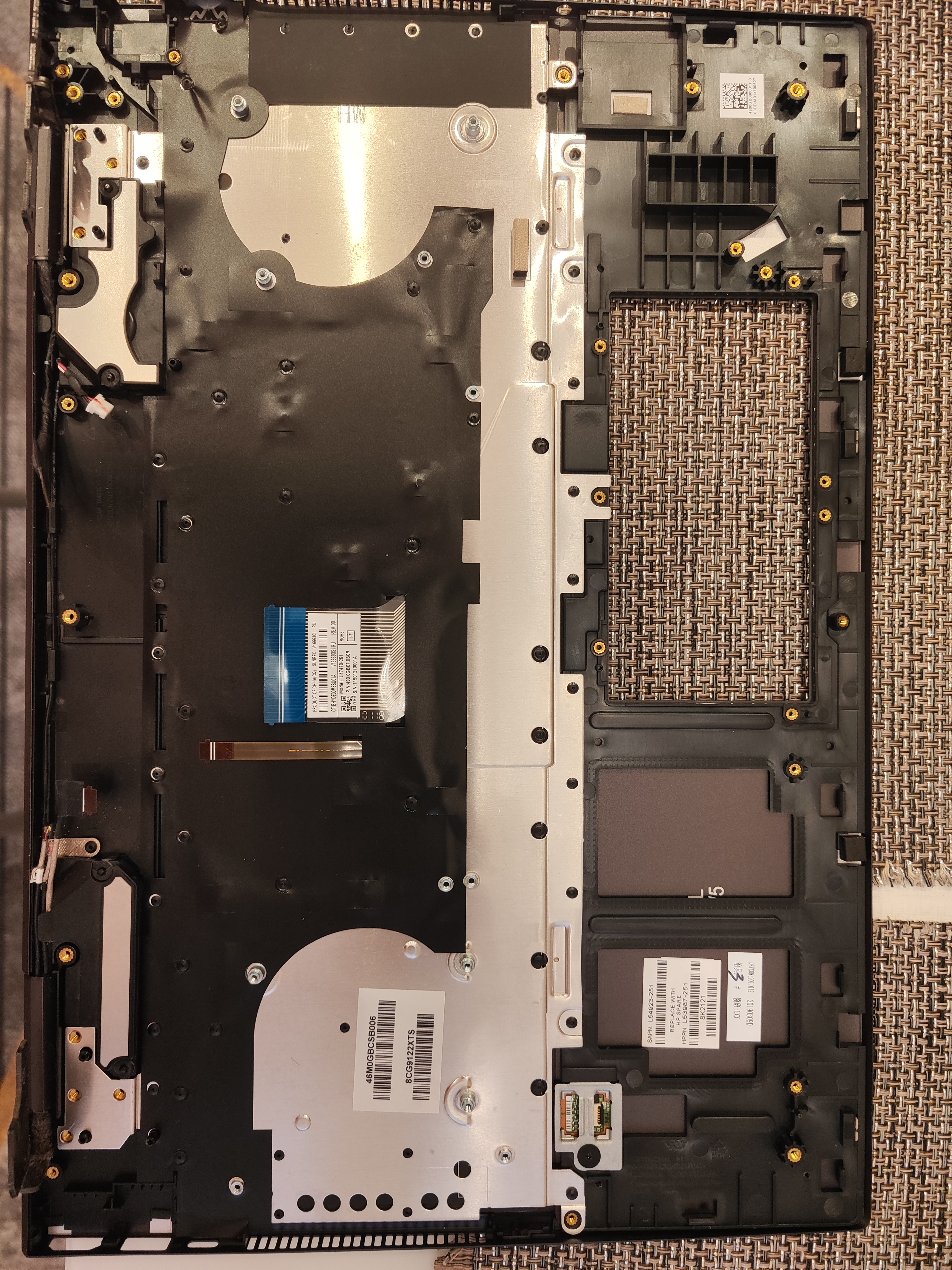 Solved: The keyboard started to malfunction - the keys "8", "i", "k ...