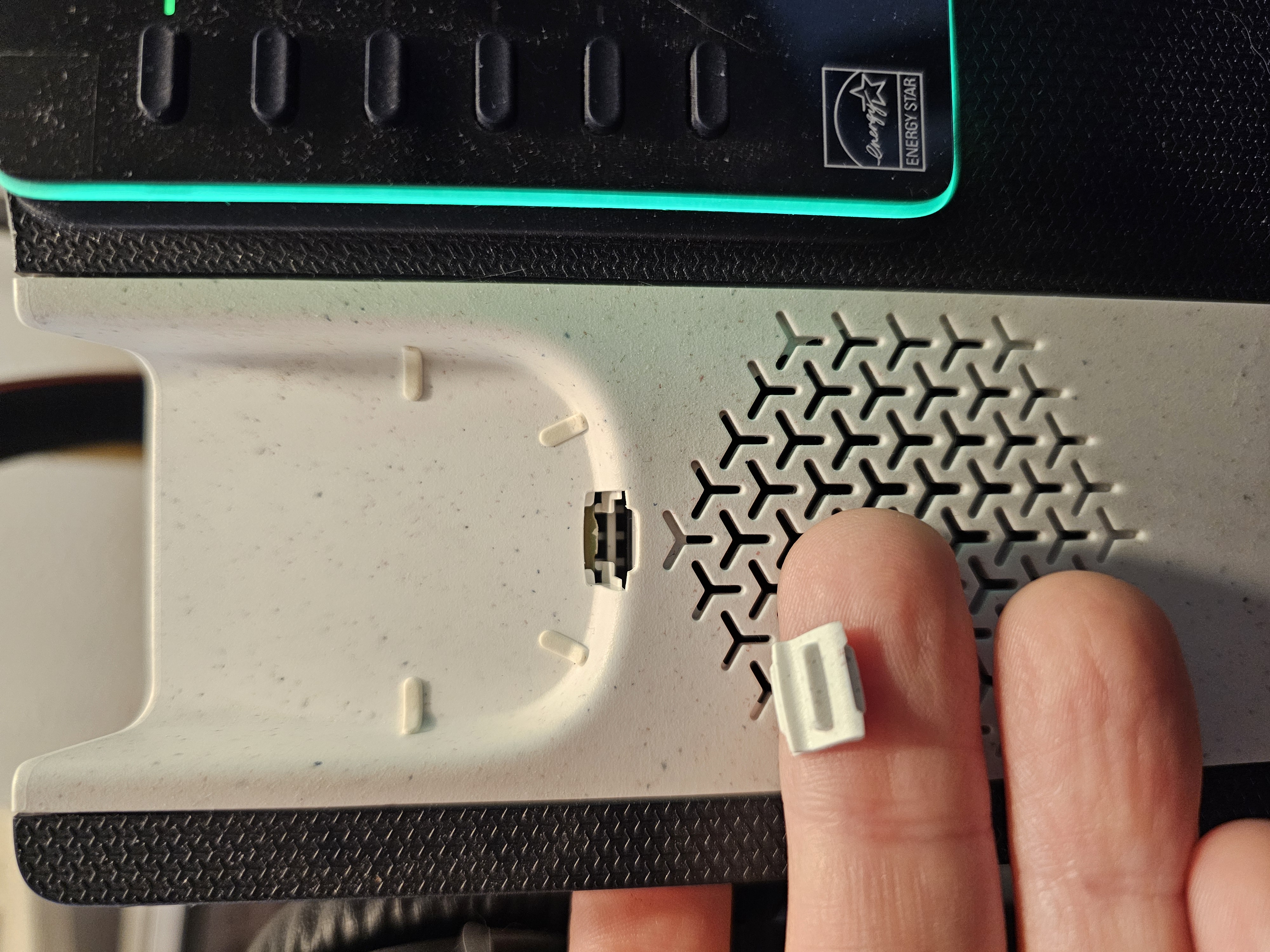 Need replacement handset retaining tabs - HP Support Community - 9341566