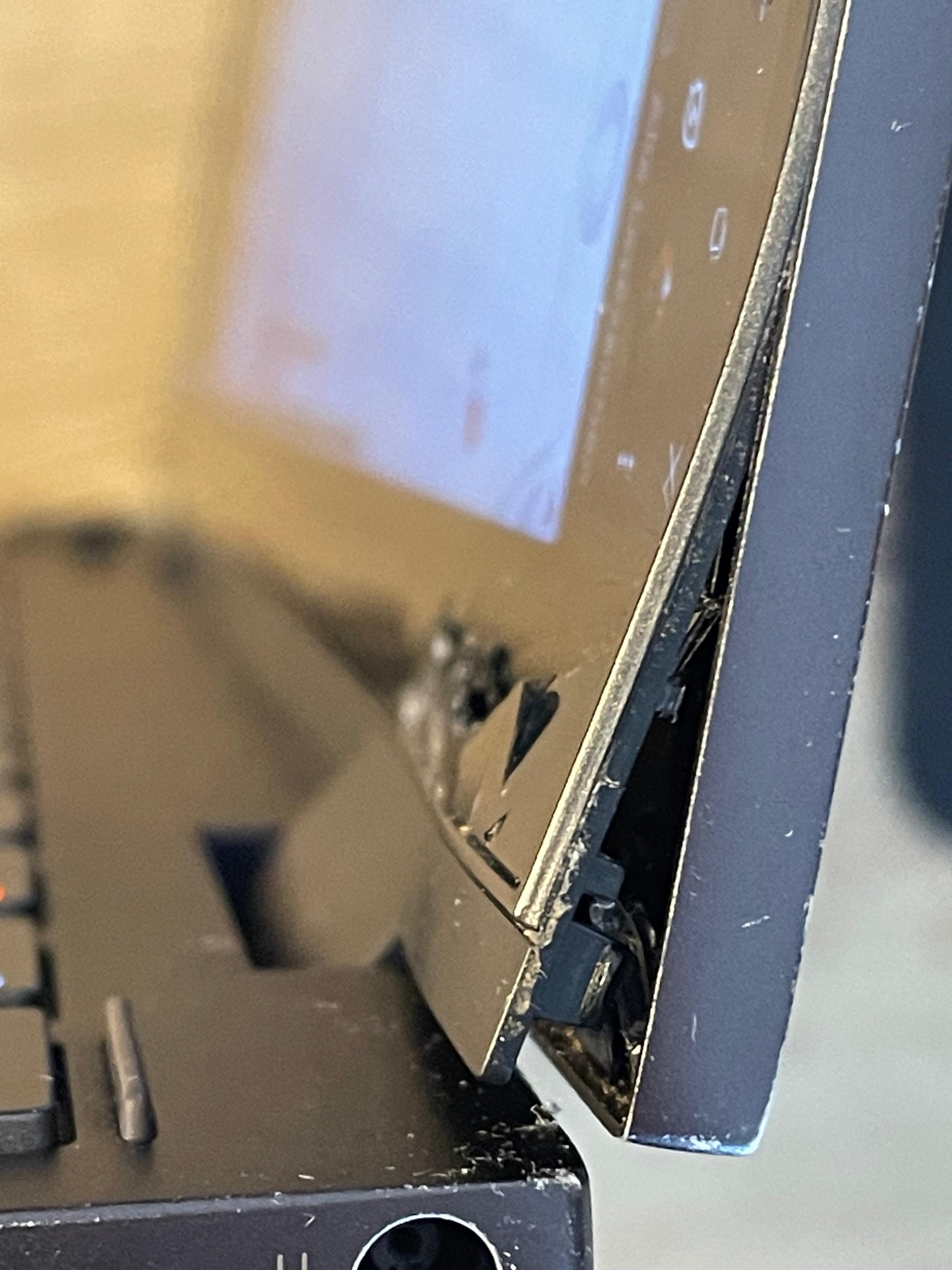 HP Envy x360 – Broken Hinge and Cracked Bottom Case - HP Support Community - 9392274