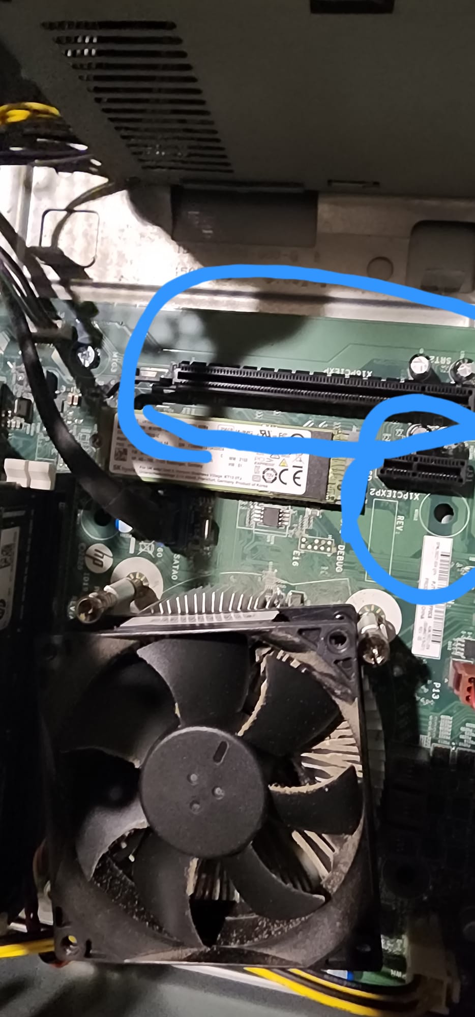 Solved: finding out if the pc has extra slots for ssd and ram - HP ...