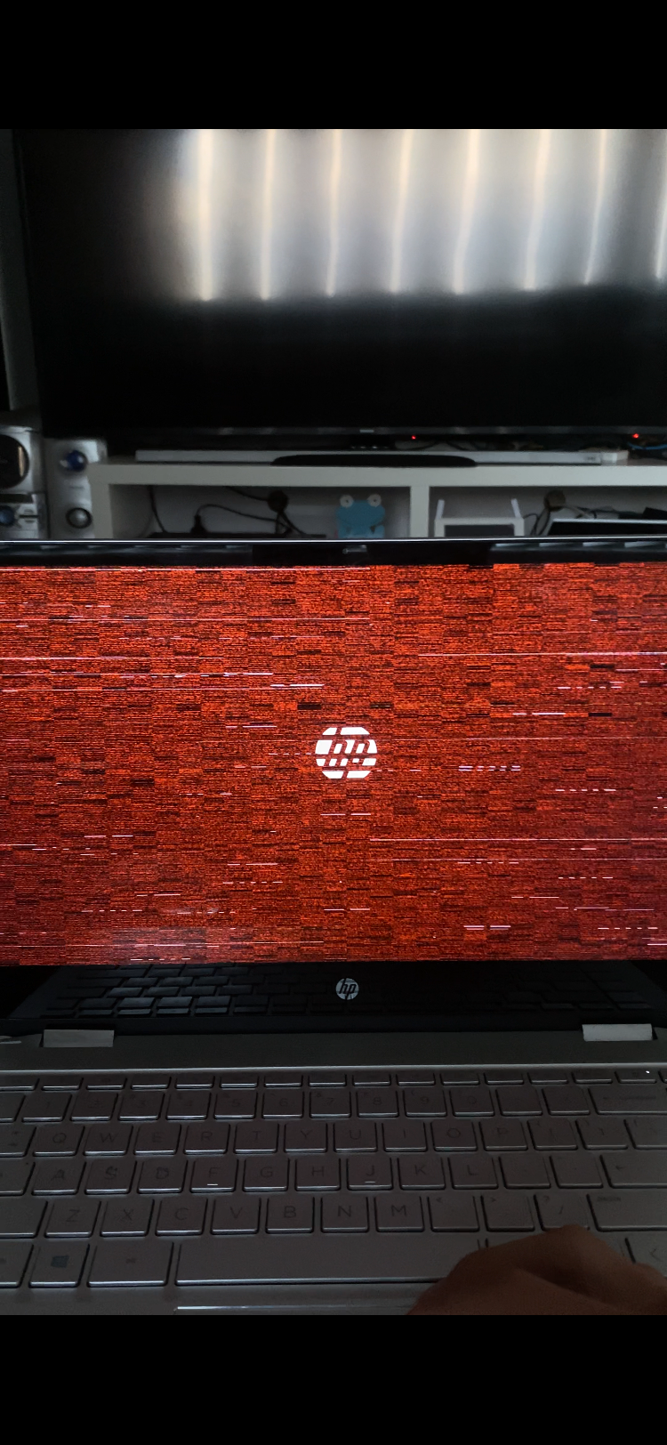 Yellow and Red Static Screen, resetting - HP Support Community - 9455179