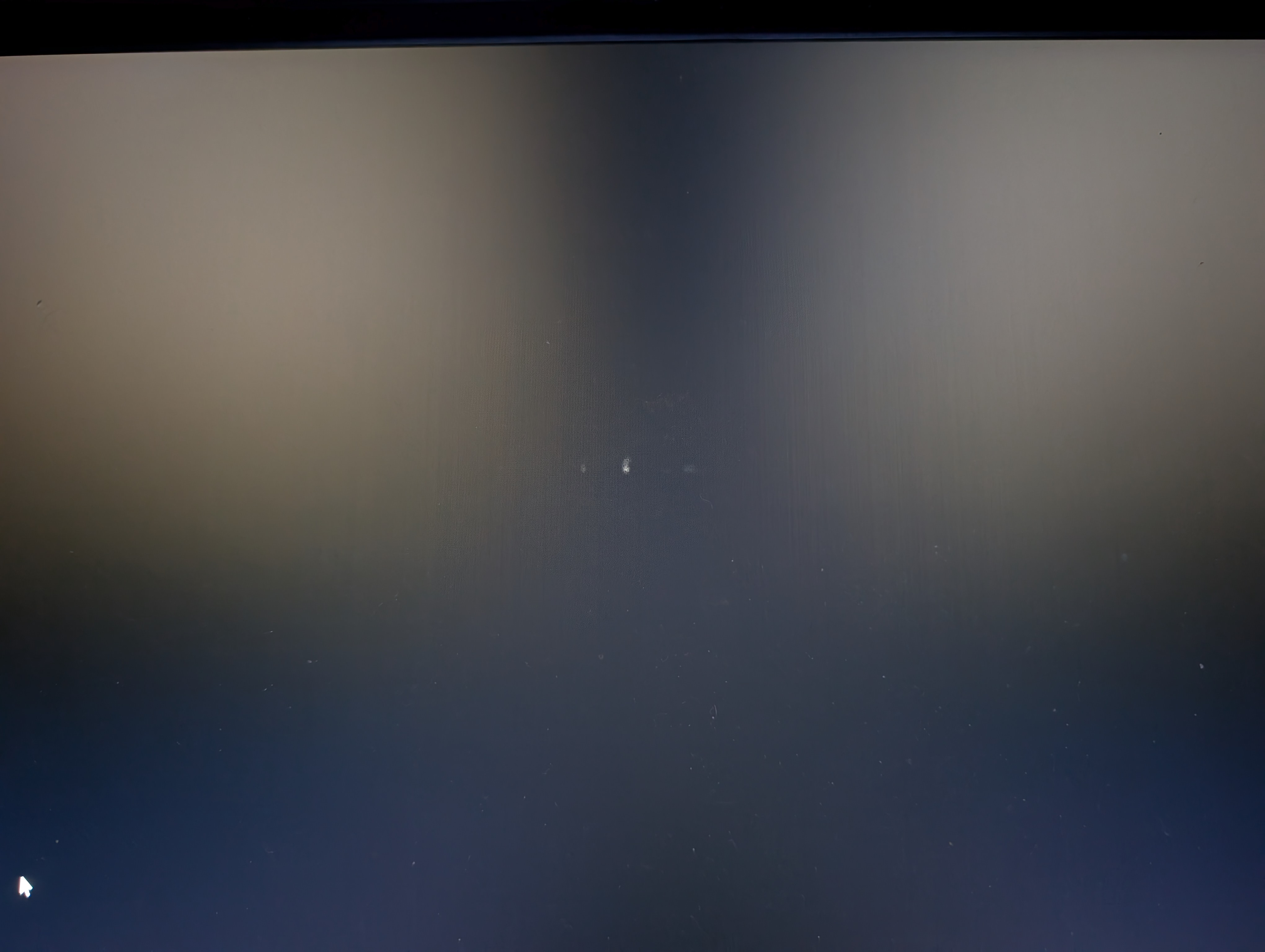 3 small white dots in middle of my screen! - HP Support Community - 9479270