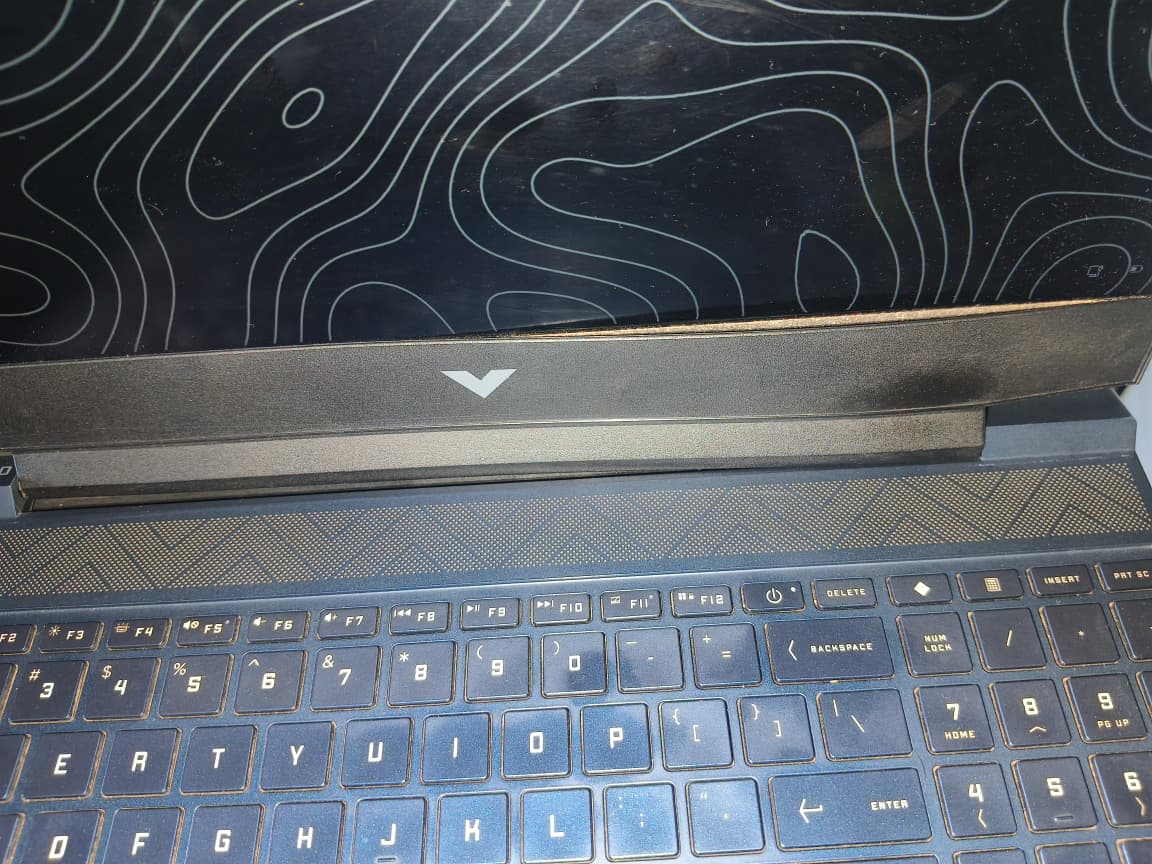 hp-victus broken hinge - Manufacturing defect - HP Support Community ...