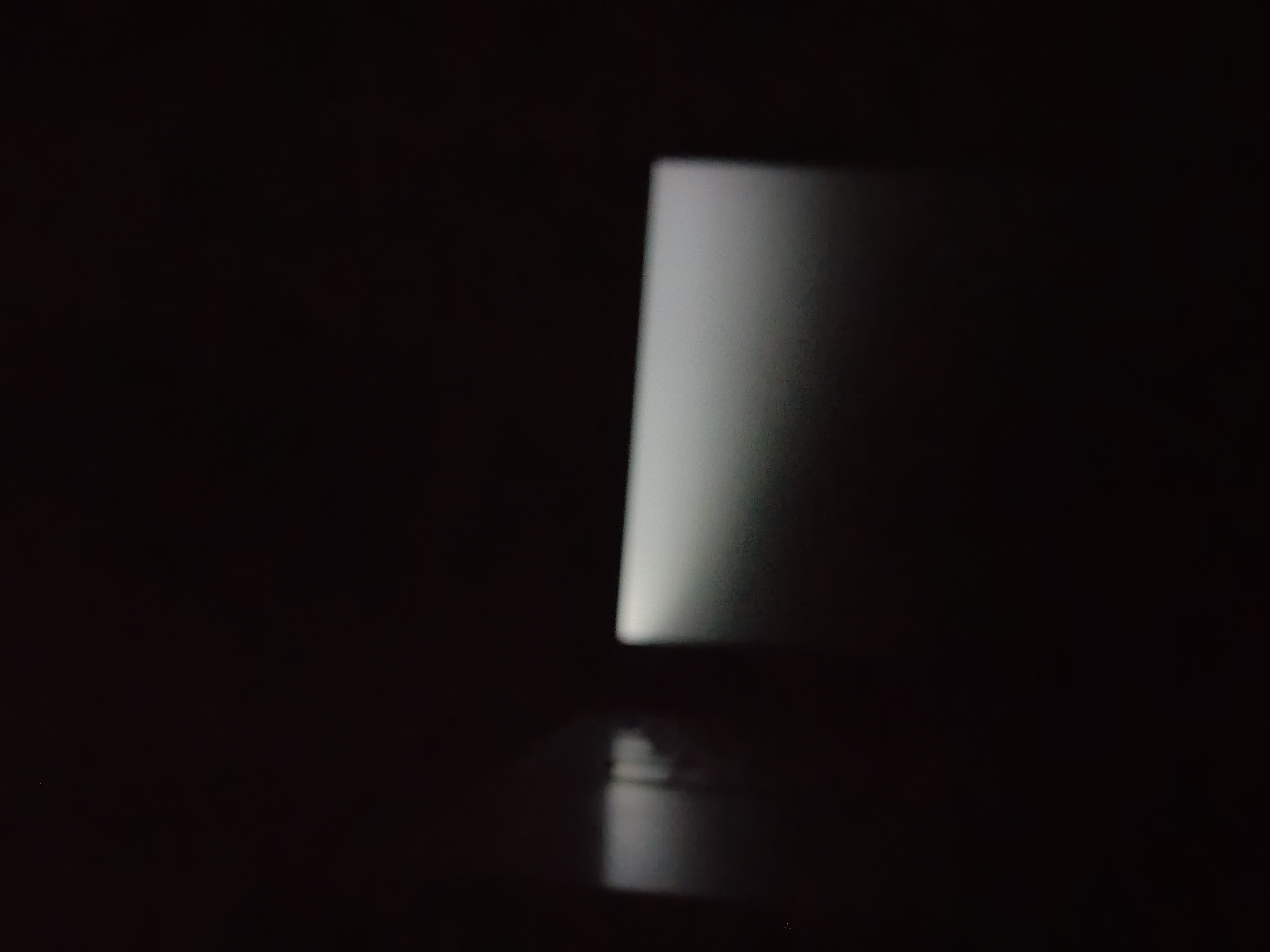 Solved: LEFT SIDE OF THE SCREEN REMAINS ON EVEN AFTER SHUTDOWN - HP ...