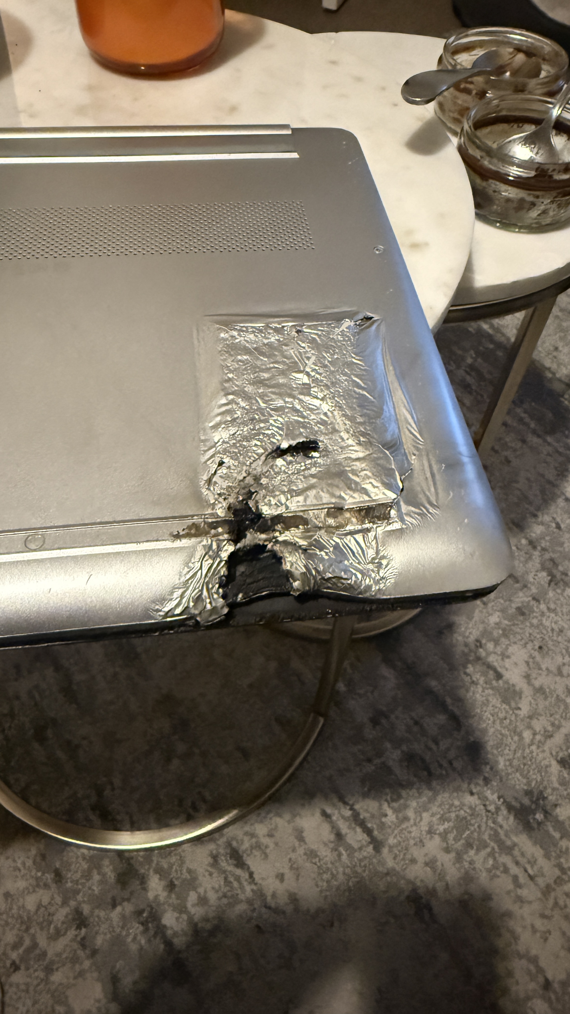 My HP 15s Battery just EXPLODED!! - HP Support Community - 9552693